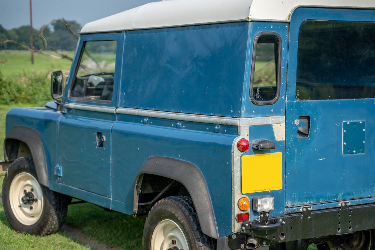 Land Rover 90 1986 Defender Hardtop Original Condition - Williams Classics