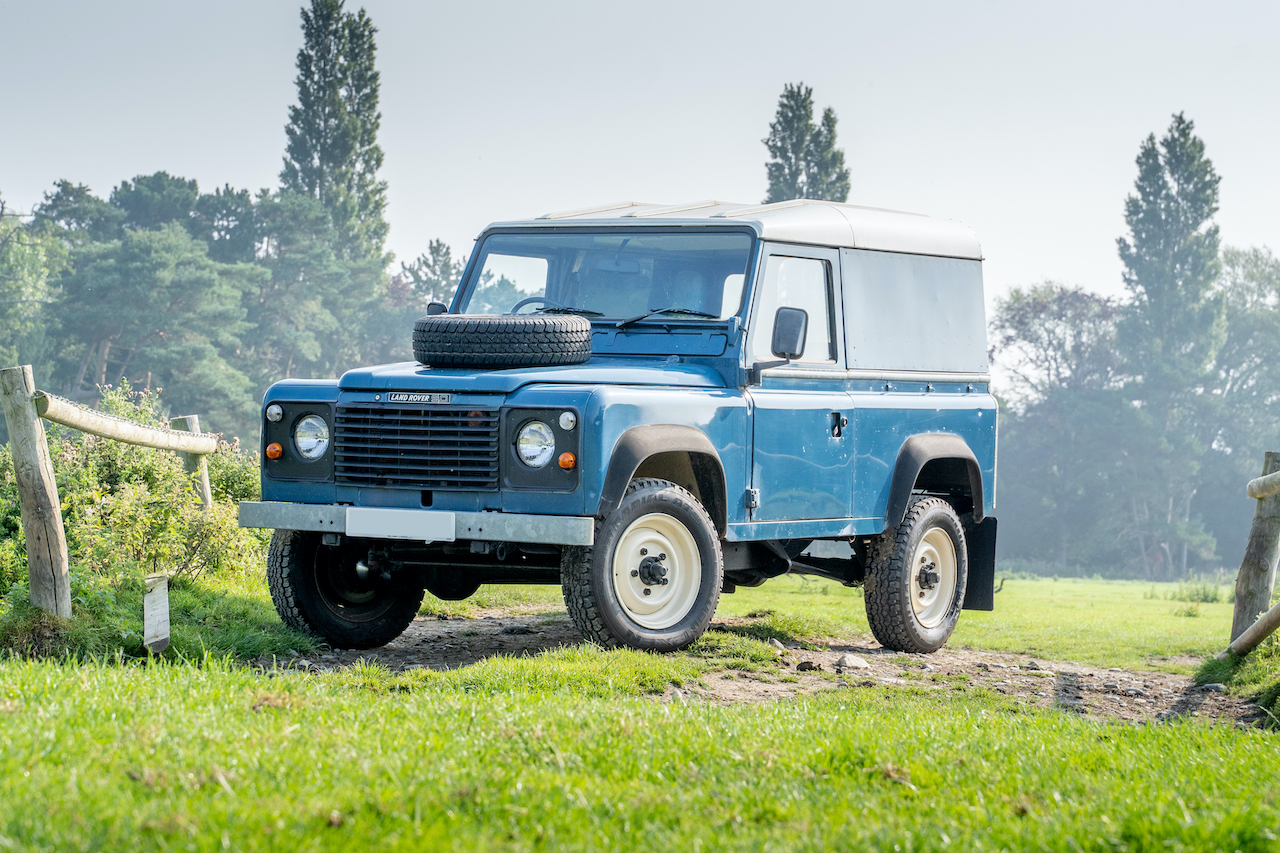 Land Rover 90 1986 Defender Hardtop Original Condition - Williams Classics