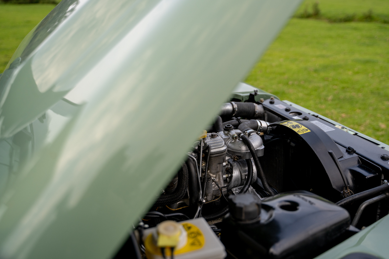 Land Rover Defender 90 Heritage Edition 300 Tdi Automatic - Williams ...