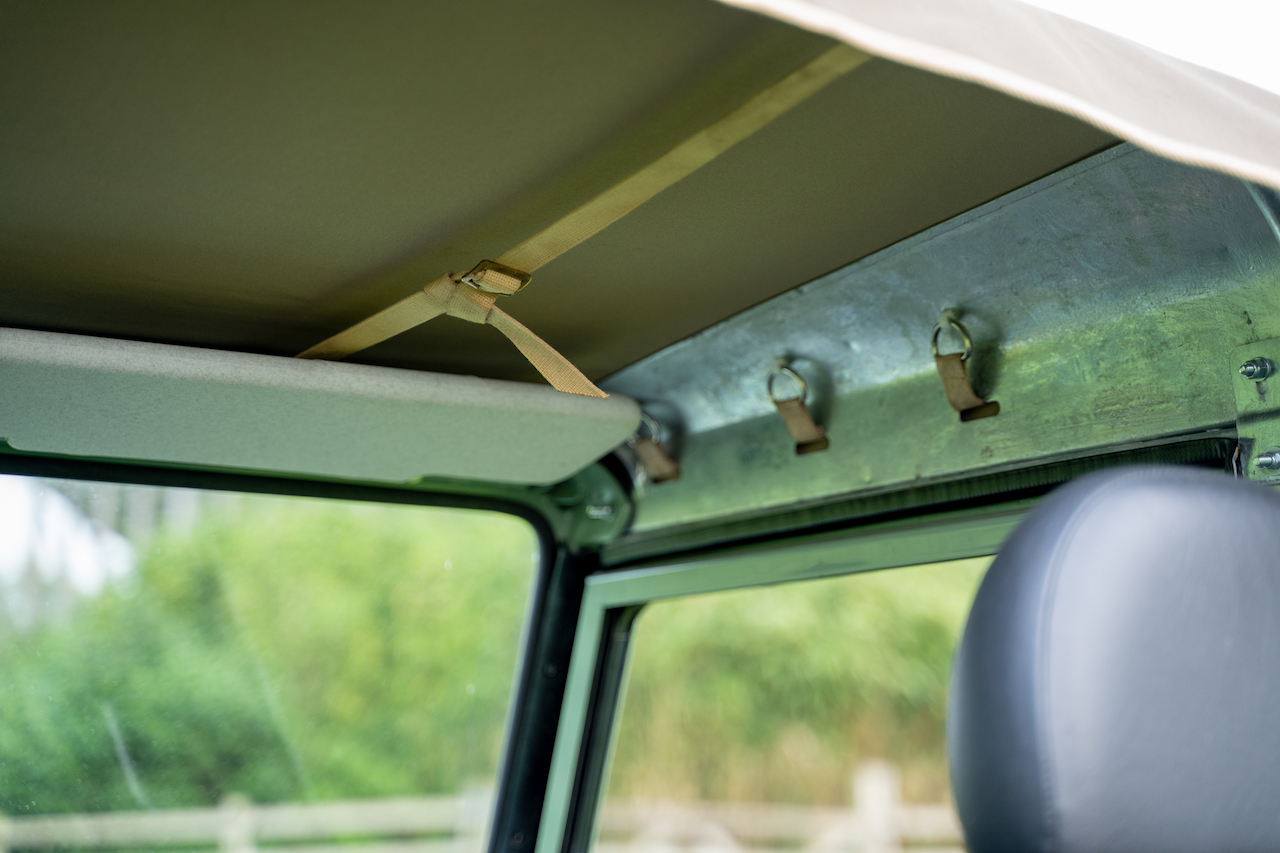 Land Rover Defender 90 Heritage Edition 300 Tdi Automatic - Williams ...