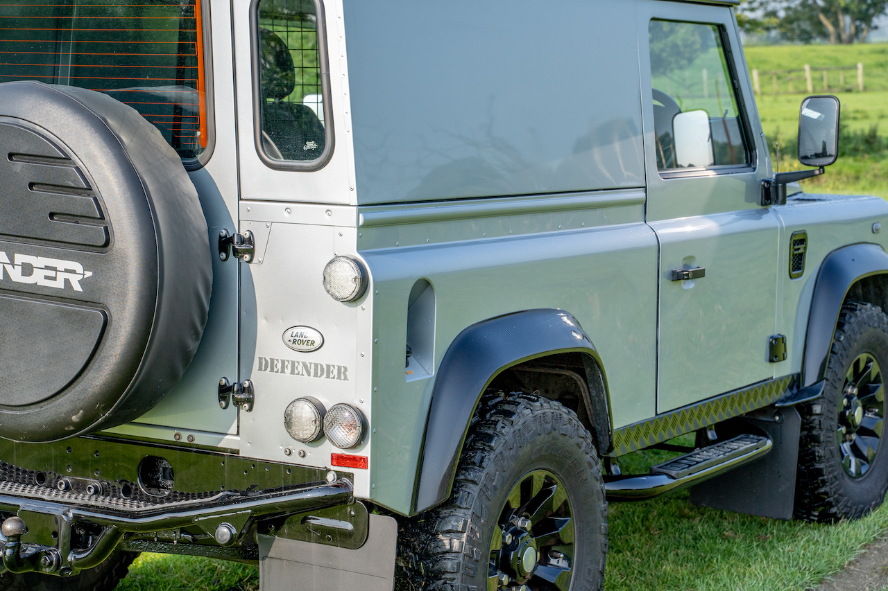 Land Rover Defender 90 X Tech Edition - Williams Classics