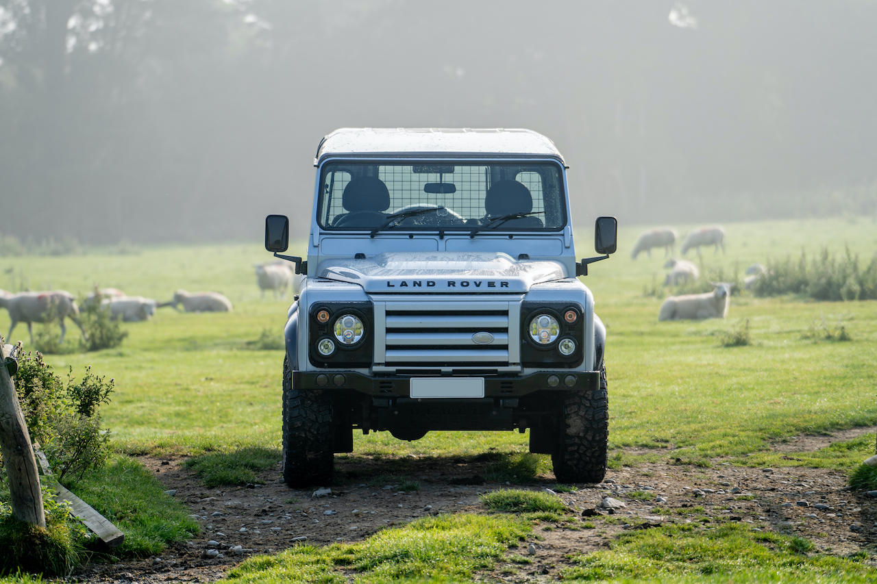 Land Rover Defender 90 X Tech Edition - Williams Classics