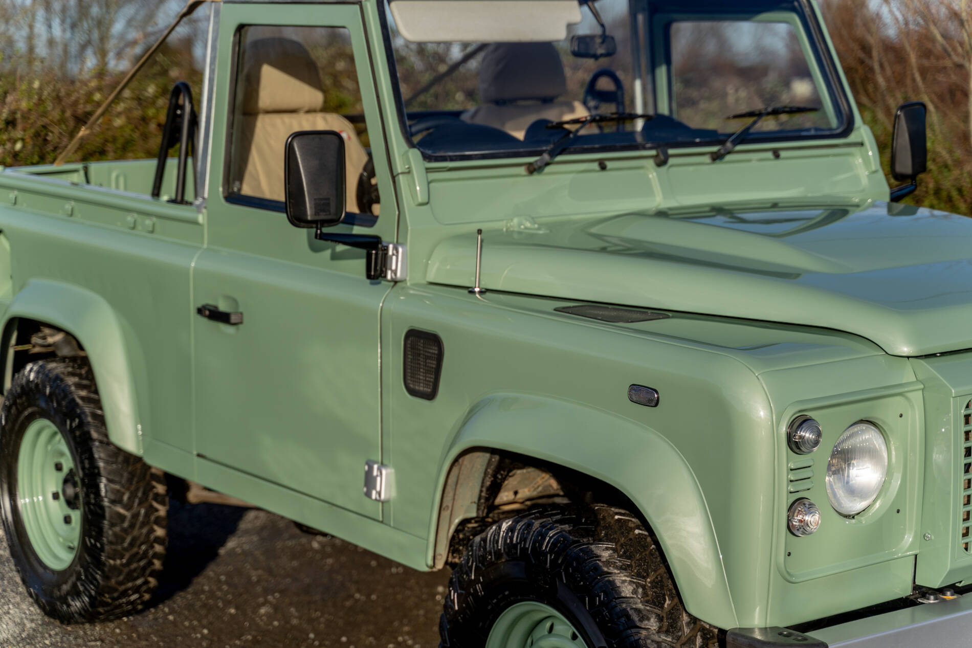 Land Rover Defender 90 Heritage Edition Soft Top (PE58 CNO) - Williams ...