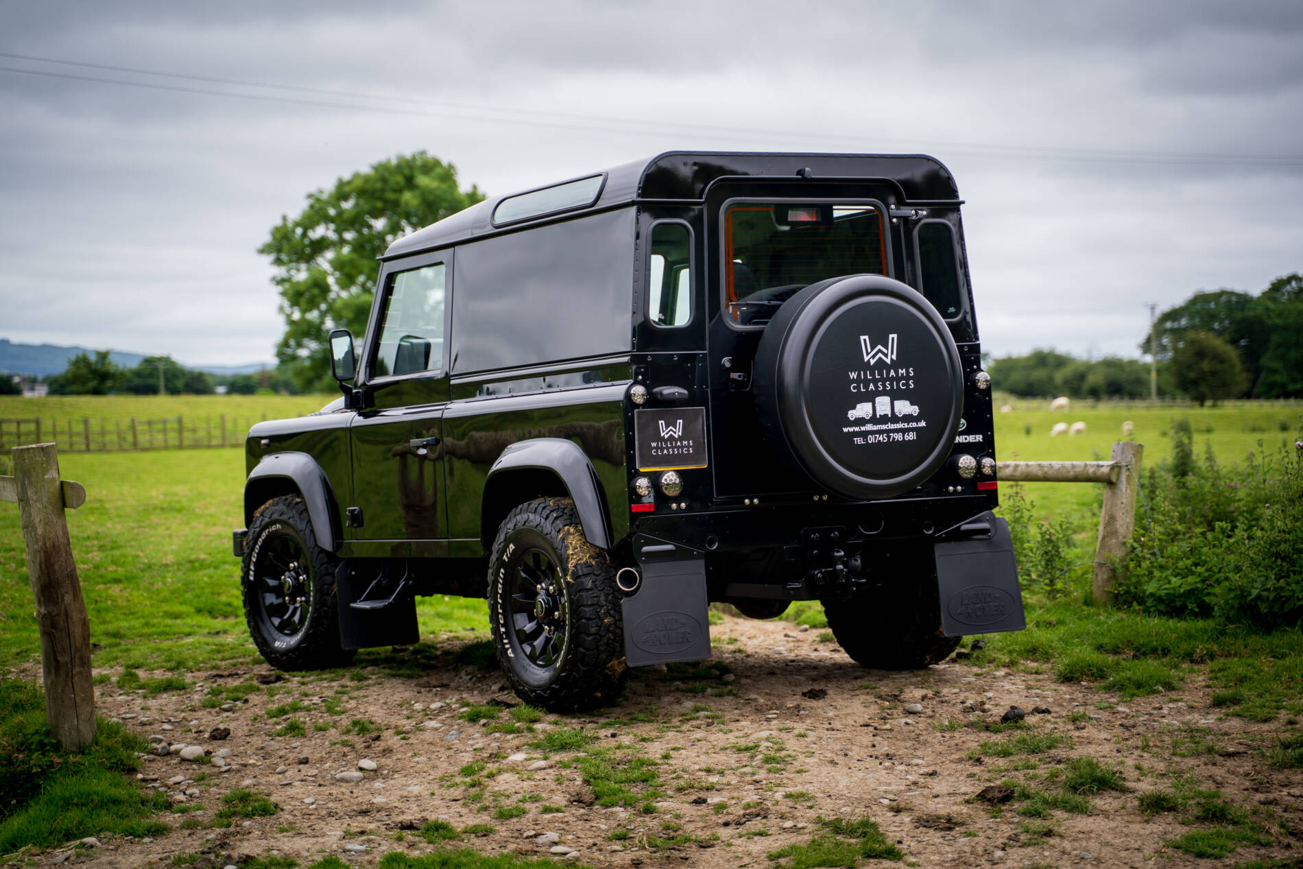 Land Rover Defender 90 Hard Top TDCi 2.2 2014 64 (CX64 OGY) - Williams ...