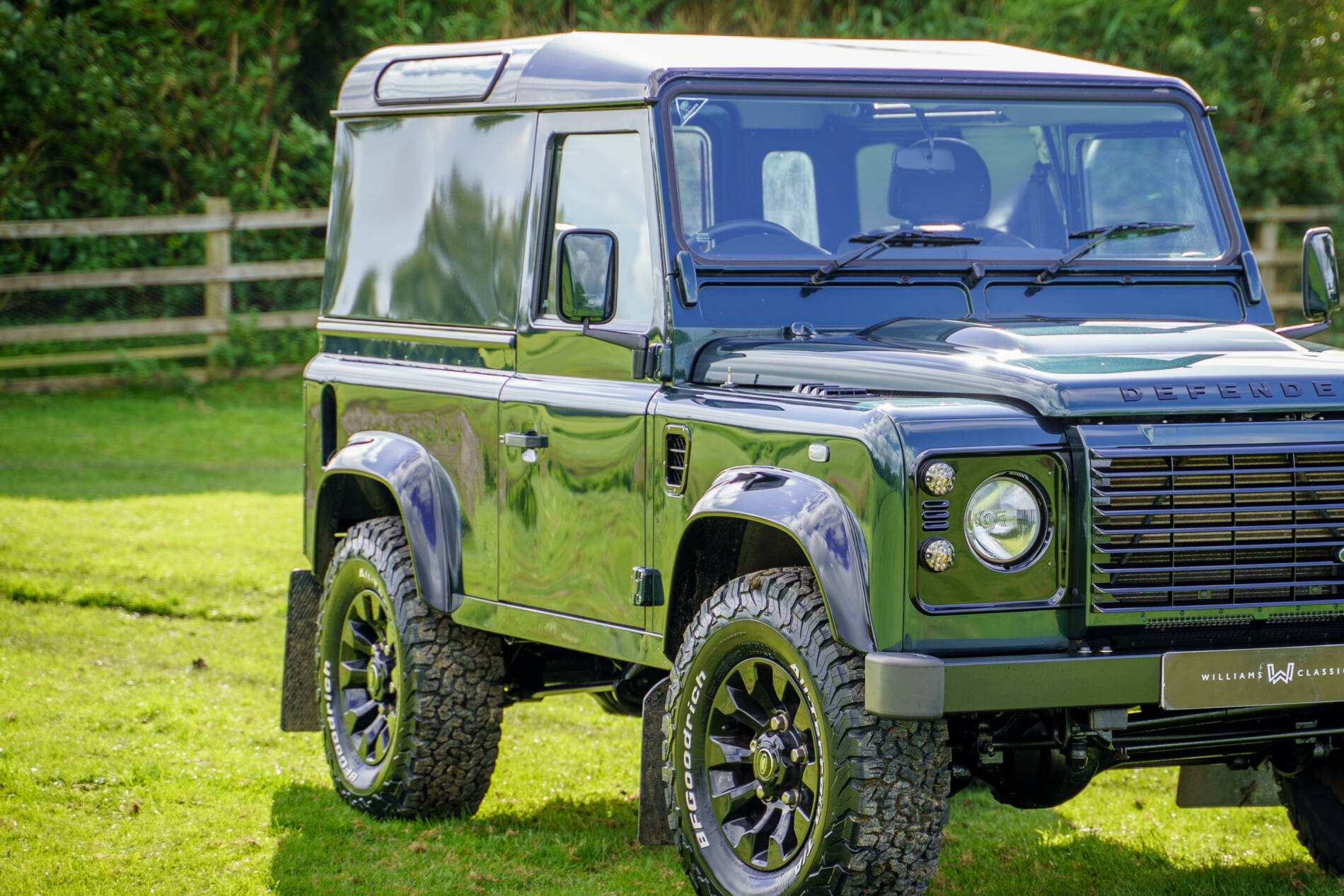 Land Rover Defender 90 2.2 Hard Top TDCi Only 35,000 Miles Aintree ...