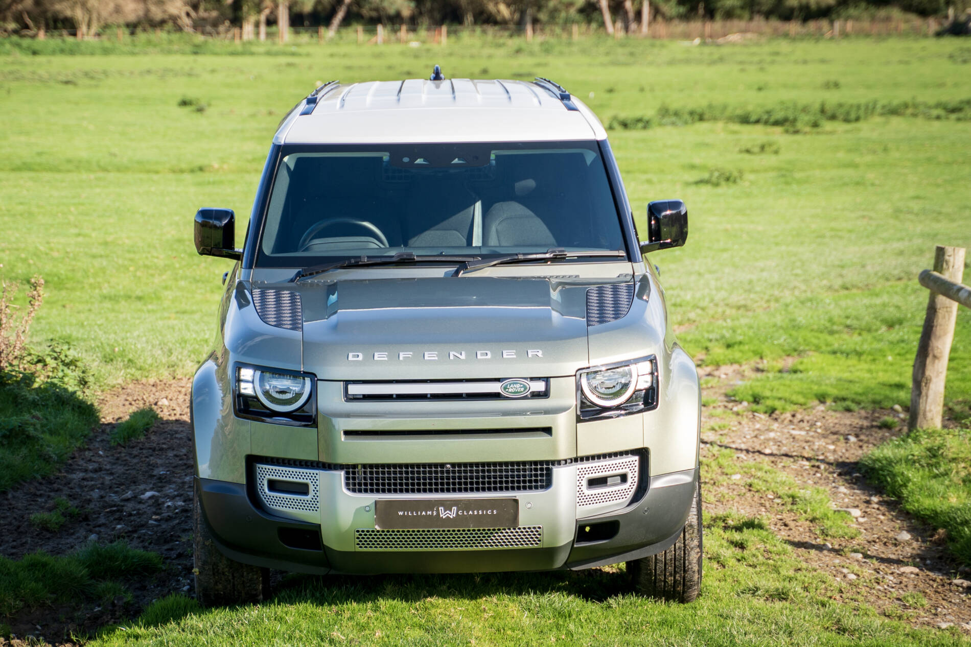 Land Rover Defender D200 3.0 Commercial Hard Top 2021 (PJ21EFD ...