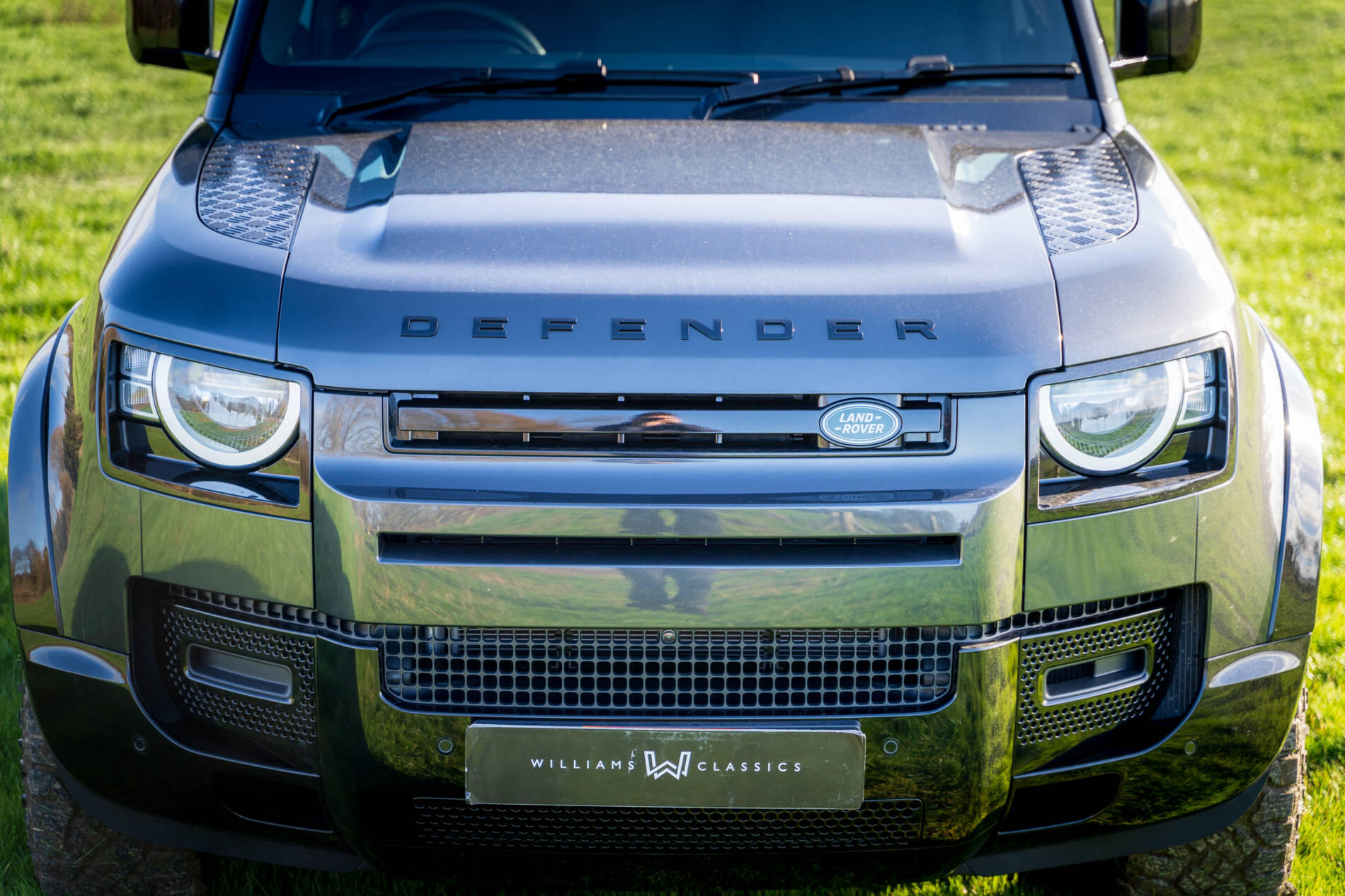 Land Rover Defender 90 3.0 D200 Hard Top Auto Commercial (SY21 XDD ...