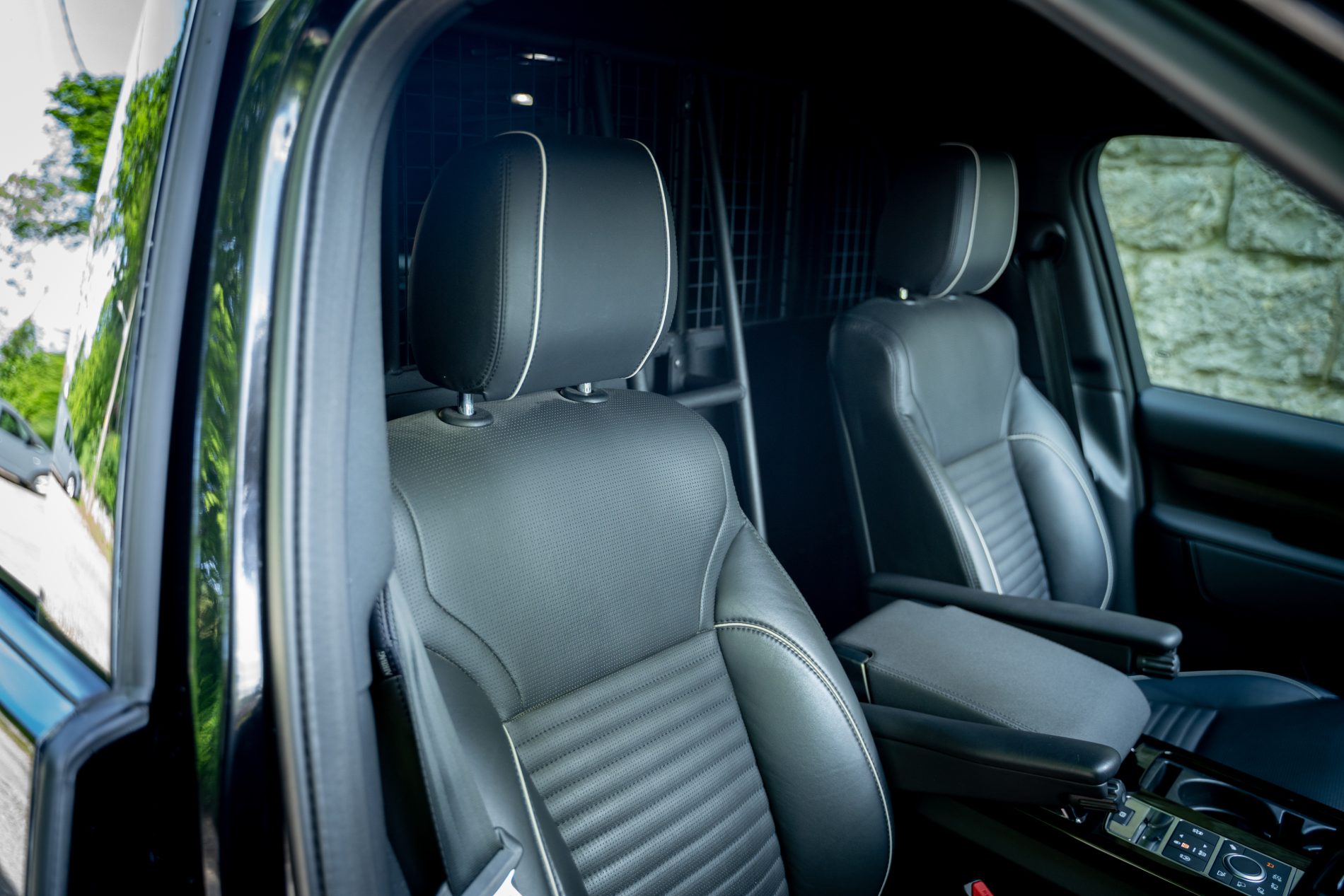 Land Rover Discovery 5 Commercial 3.0 SD V6 HSE Auto 4WD Euro 6 (G3 GOE ...