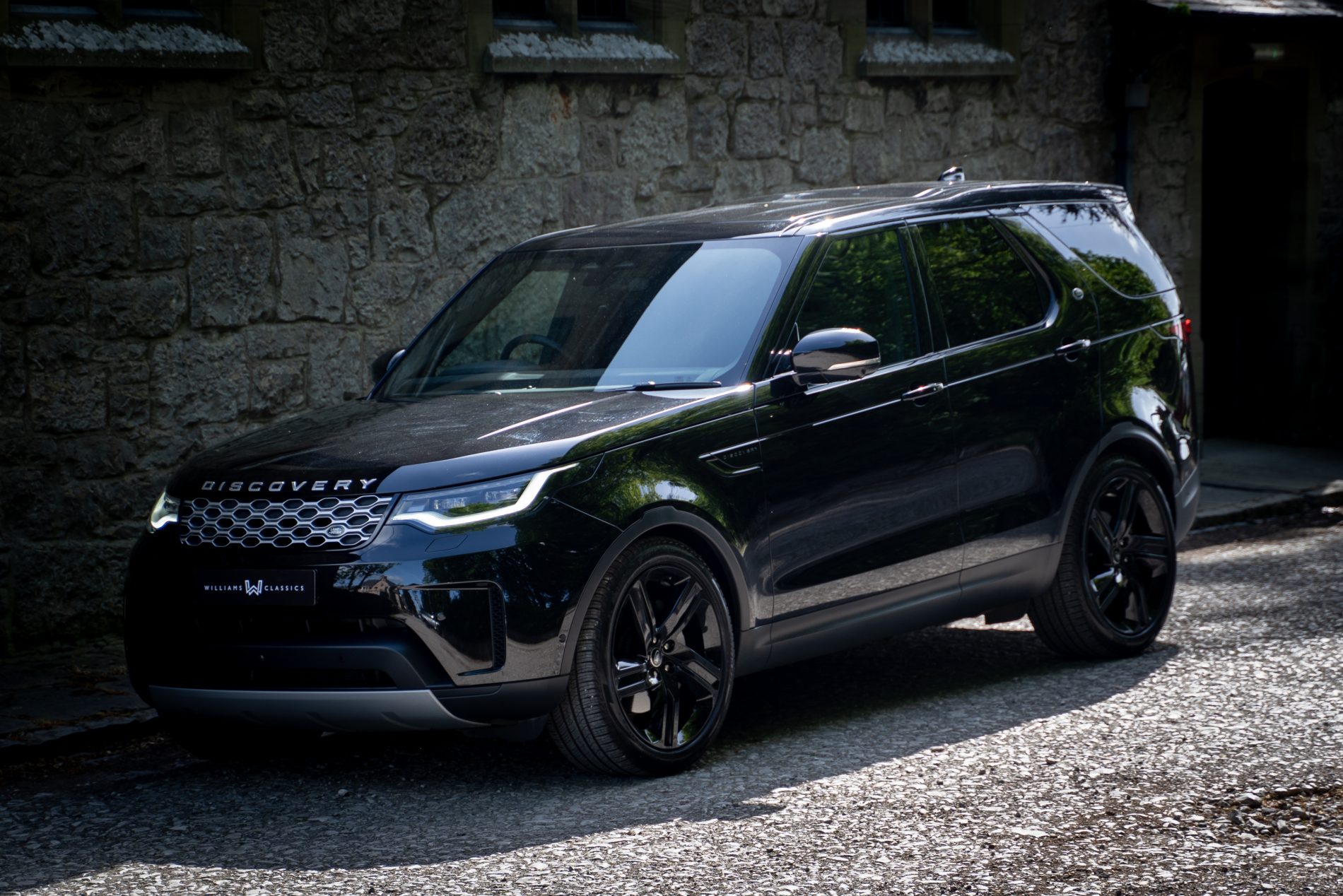 Land Rover Discovery 5 3.0 D300 SE Commercial Auto (YO21 VRW ...