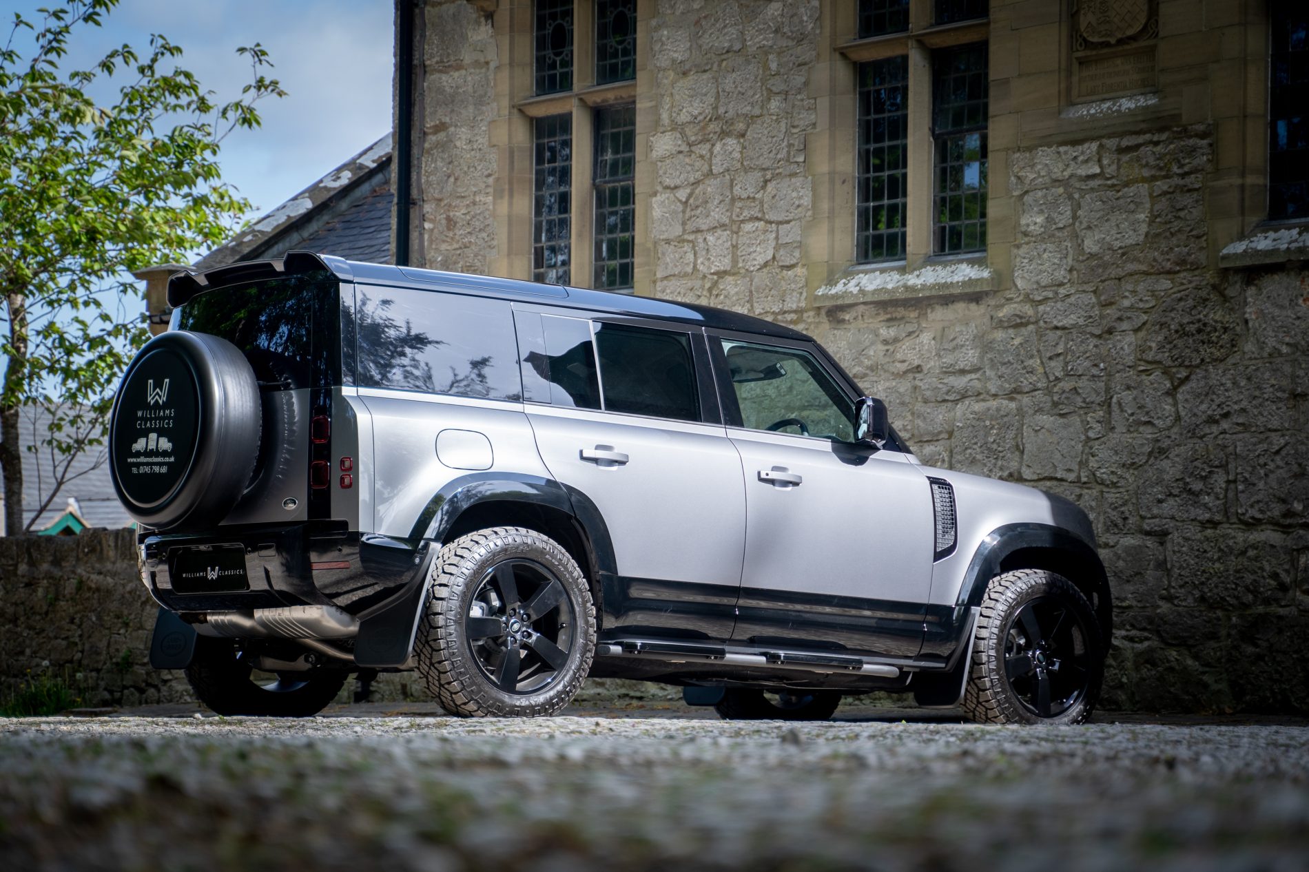 Land Rover Defender 110 3.0 D250 MHEV Hard Top Commercial Auto (CU22 ...