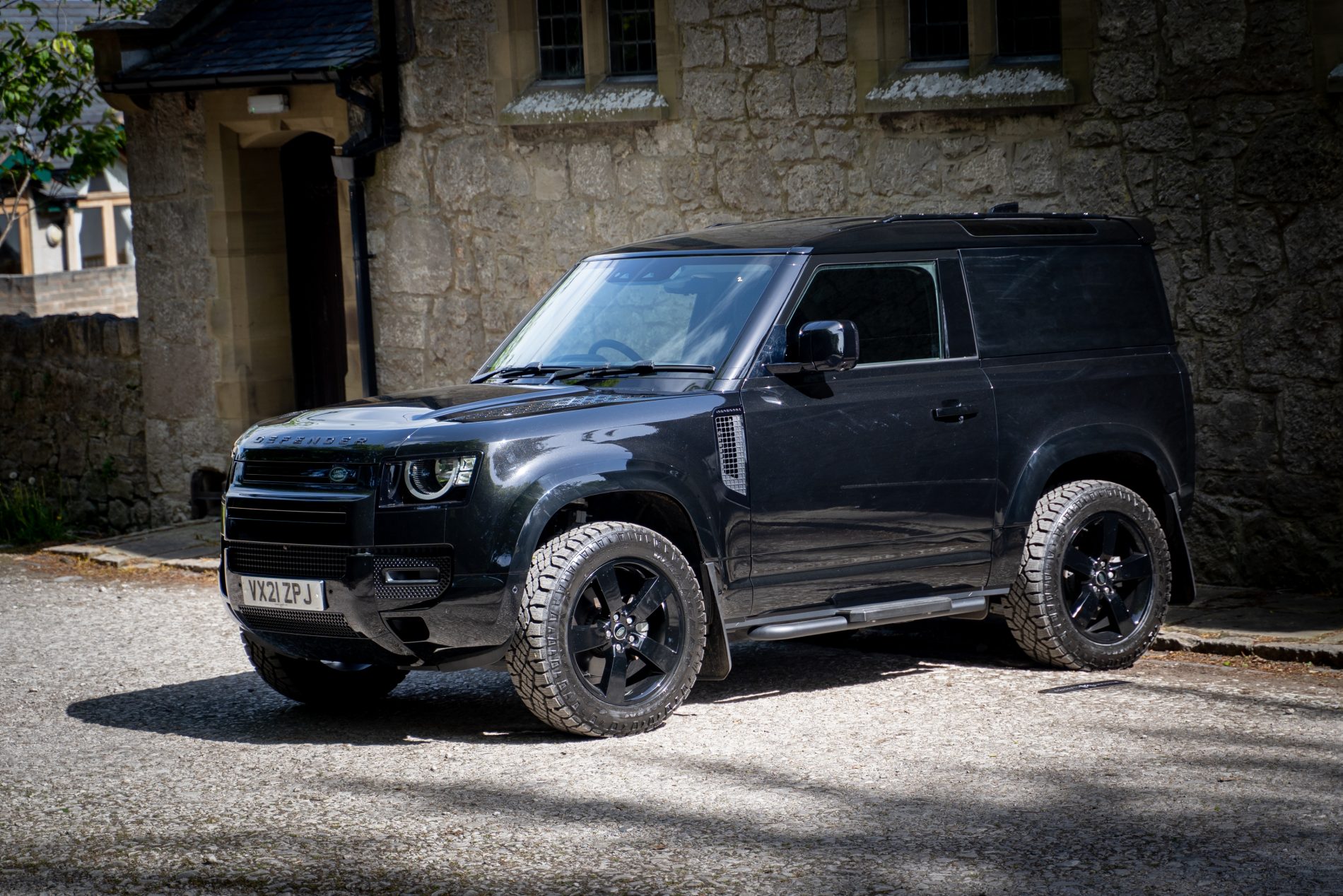Land Rover Defender 90 3.0 D200 Hard Top Auto Commercial 3 Seater (VX21 ...