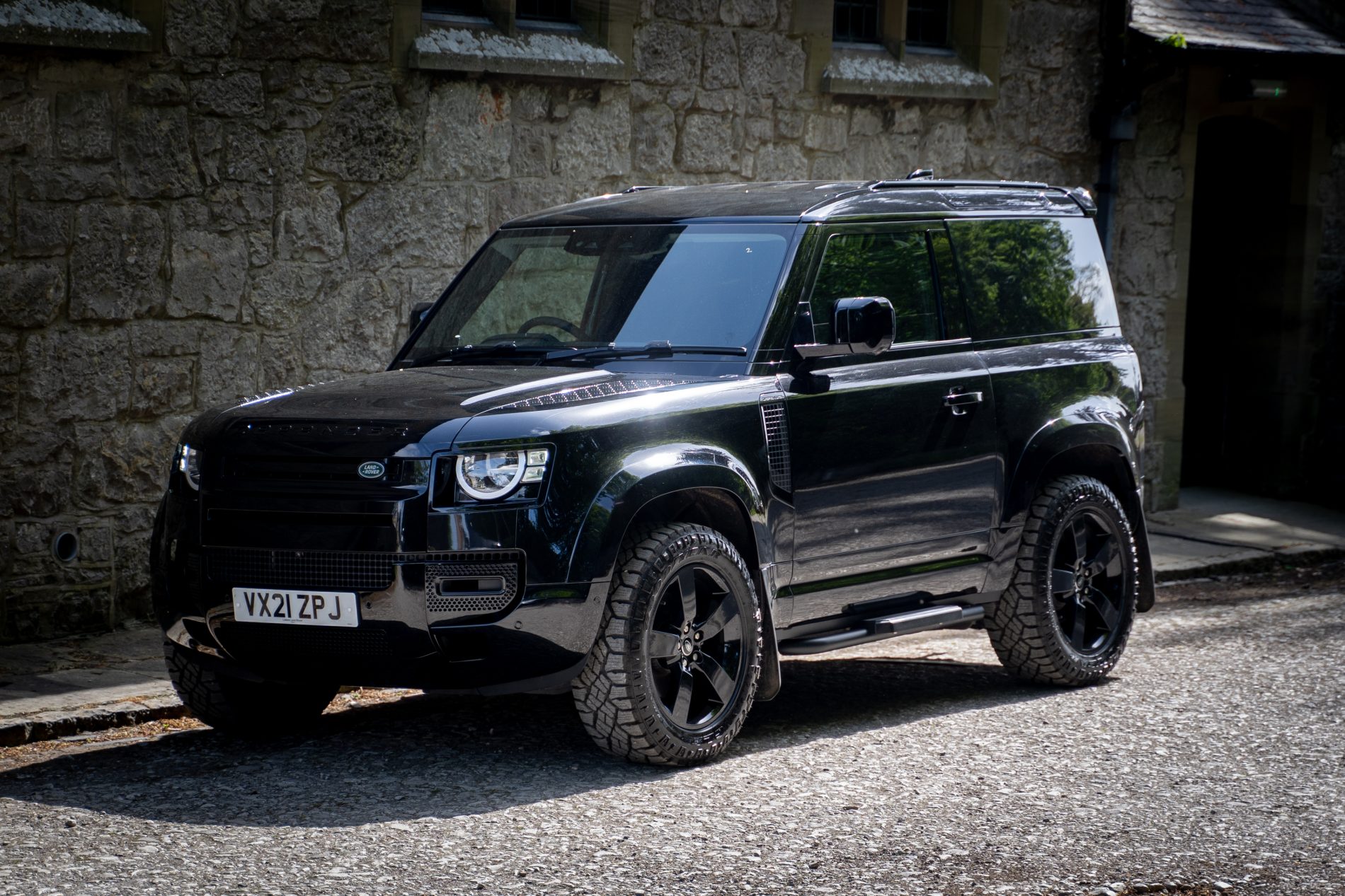Land Rover Defender 90 3.0 D200 Hard Top Auto Commercial 3 Seater (VX21 ...