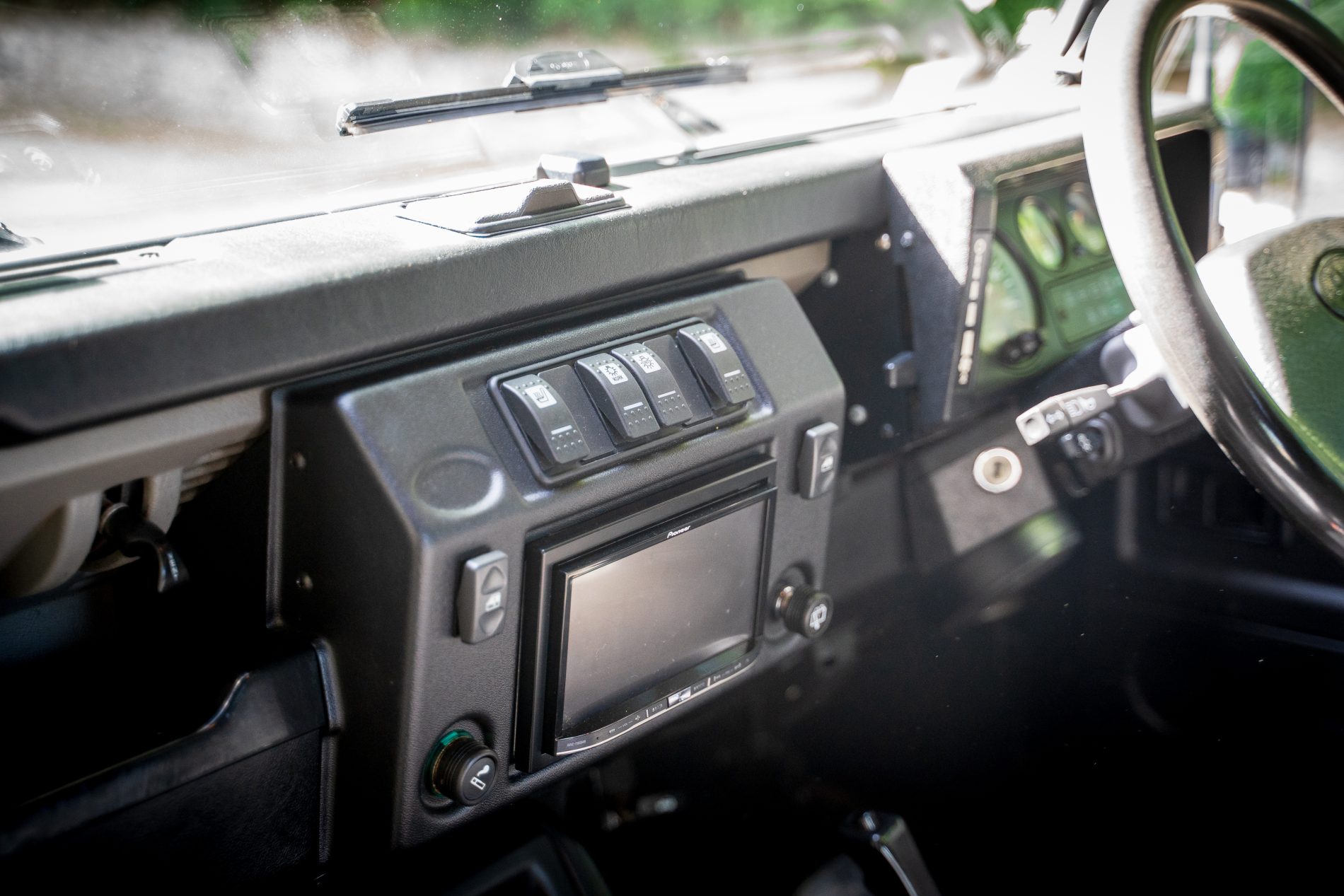 Land Rover Defender 90 300 Tdi Galvanised Chassis Automatic (M90 CGJ ...
