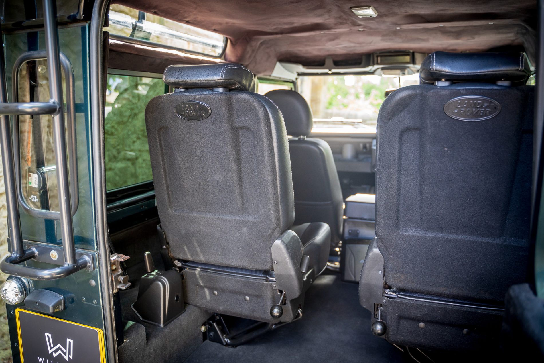 Land Rover Defender 90 300 Tdi Galvanised Chassis Automatic (M90 CGJ ...