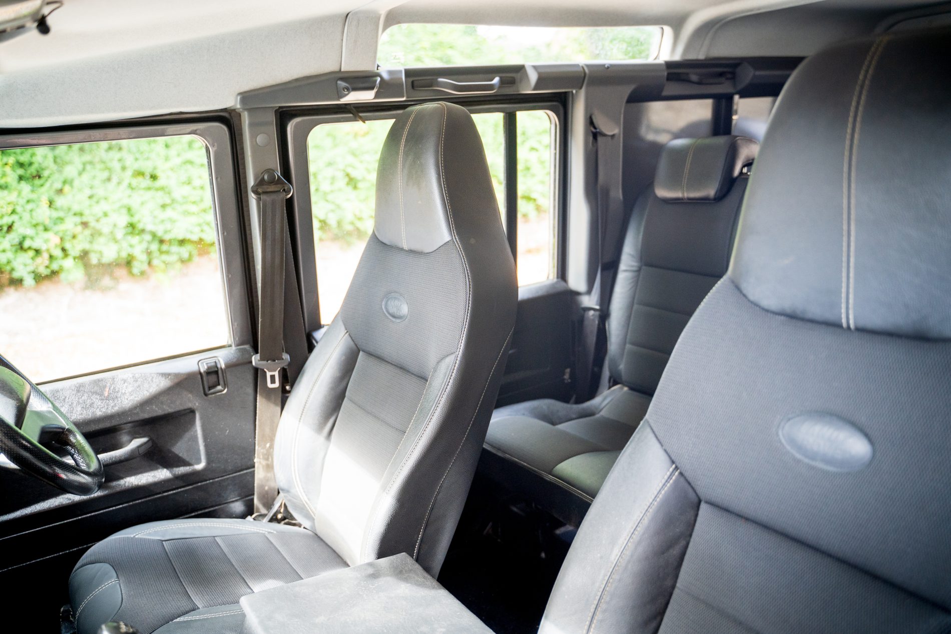 Land Rover Defender 110 XS Utility Wagon 2.2 TDCi 2014 (FL14 YSR ...