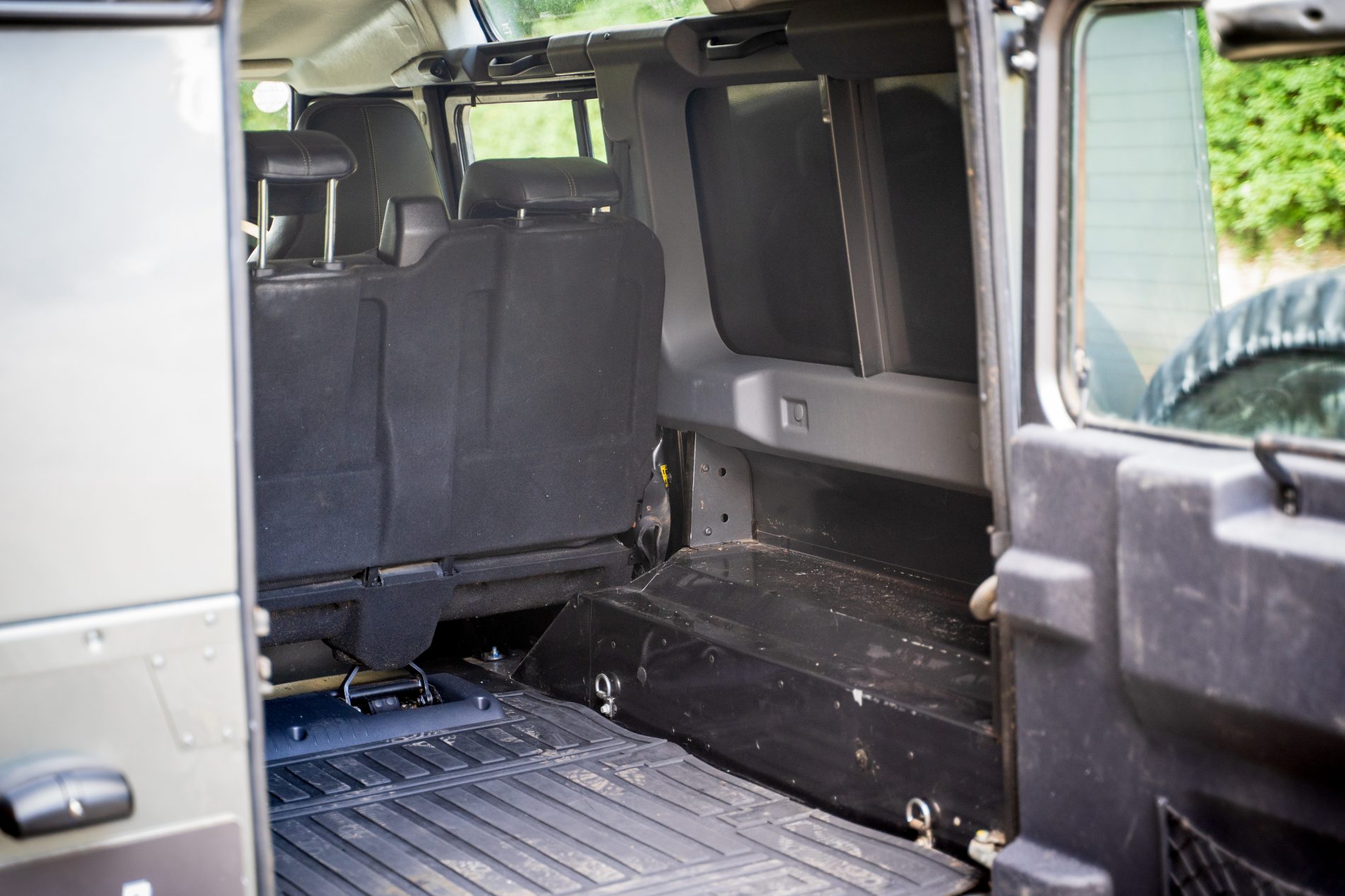 Land Rover Defender 110 XS Utility Wagon 2.2 TDCi 2014 (FL14 YSR ...