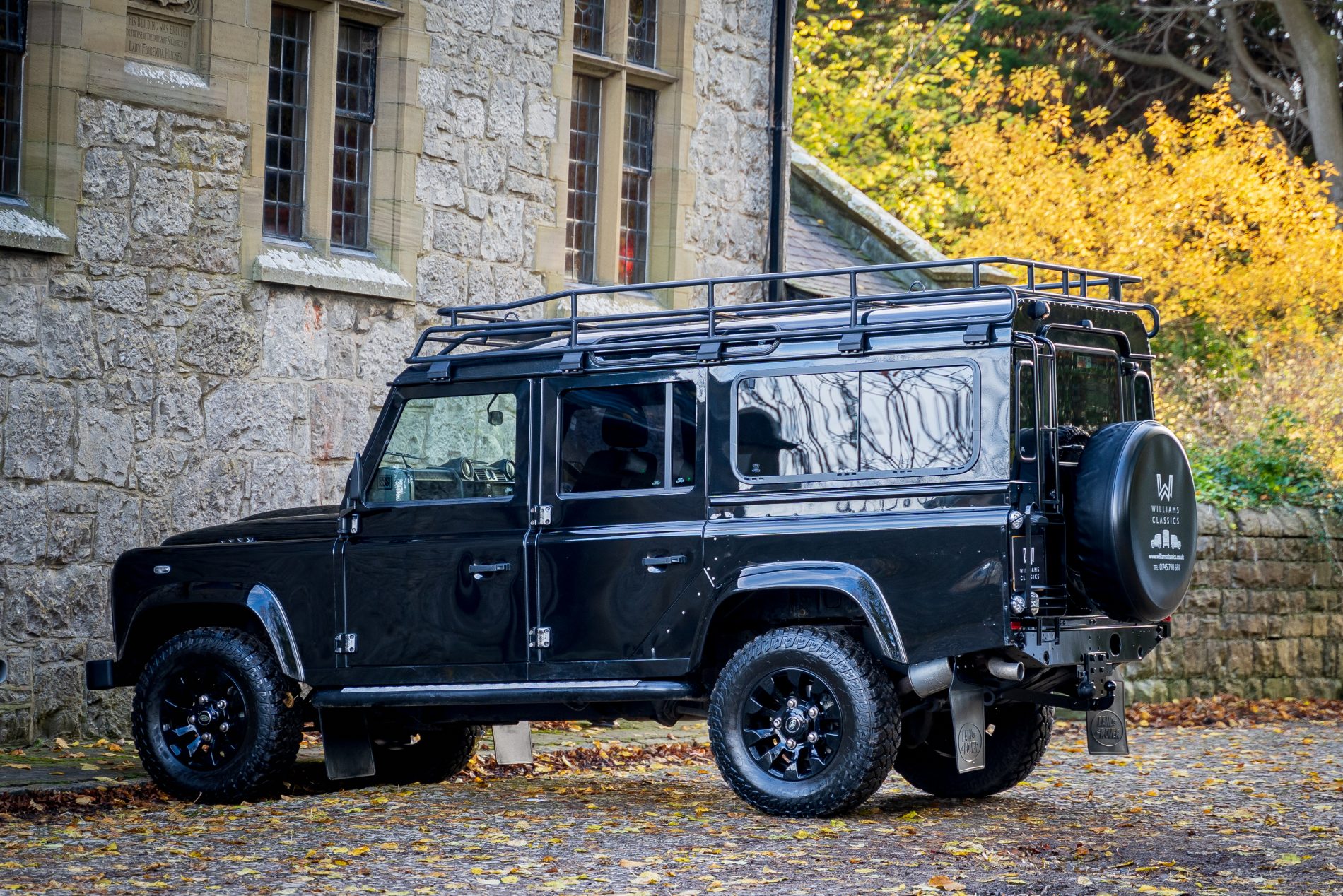 Land Rover Defender 110 Station Wagon 2.2 TDCi 2014 XS (WN64 YDJ ...