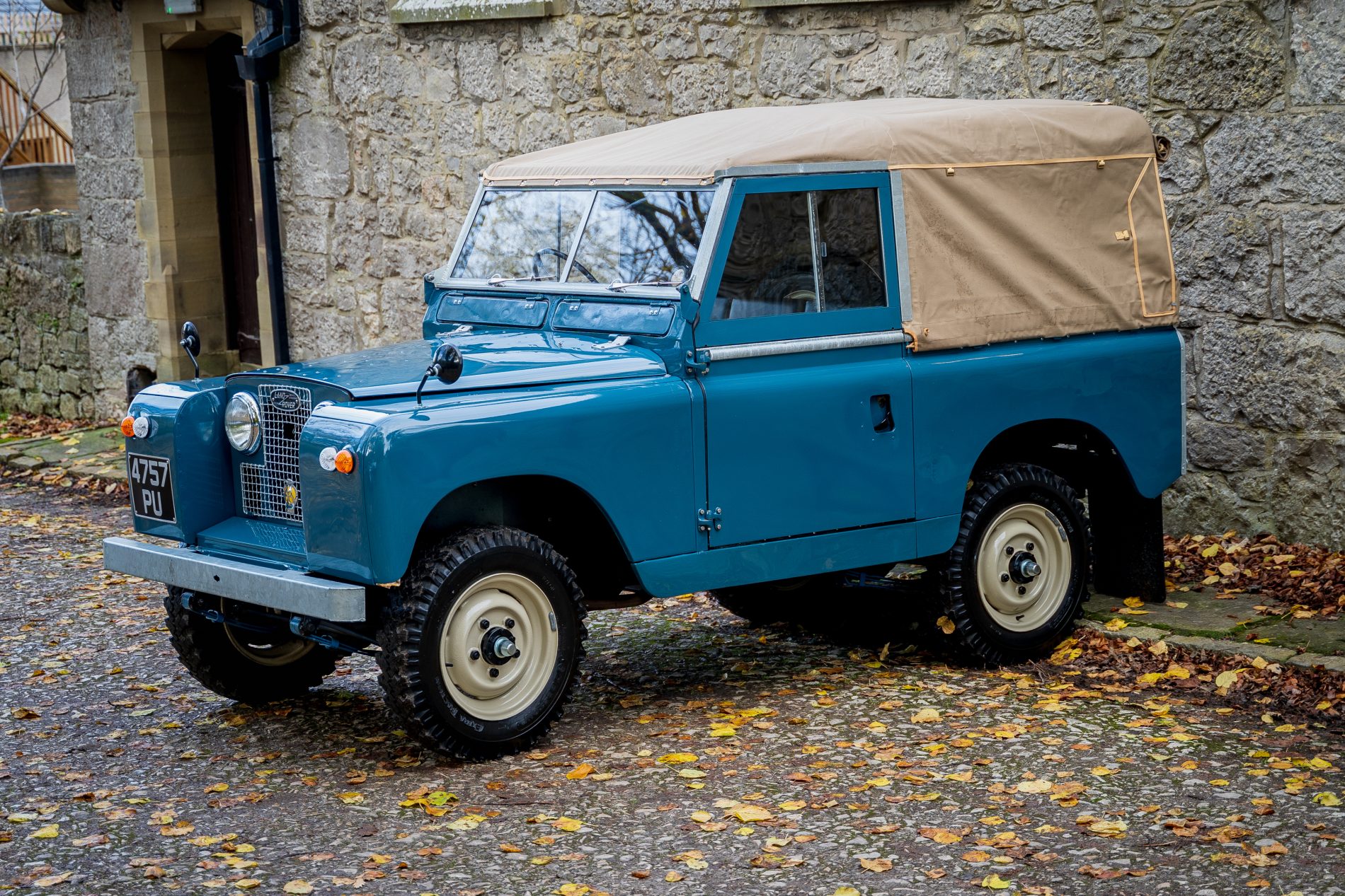 Land Rover Series 2 88" Soft Top 1960 Galvanised Chassis Restoration ...
