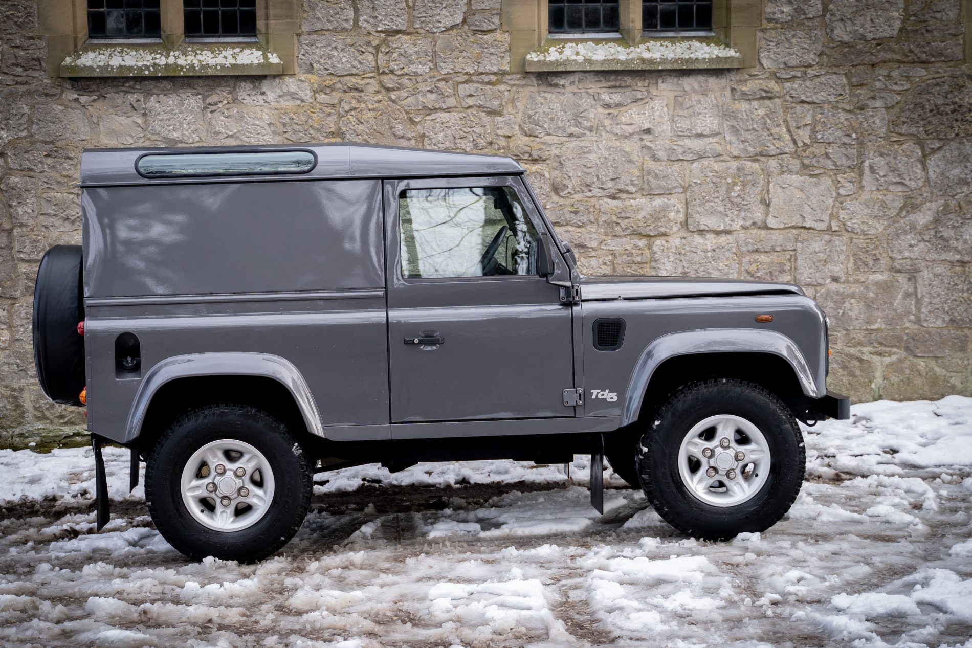 Land Rover Defender 90 Td5 County Hard Top 1 Owner & Only 49,000 Miles ...