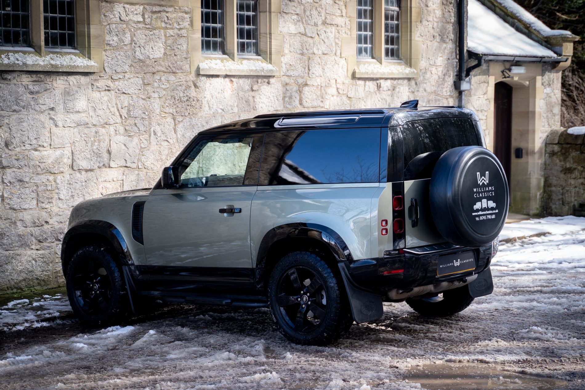 Land Rover Defender 90 3.0 D200 Hard Top Auto Commercial 3 Seater (111 ...