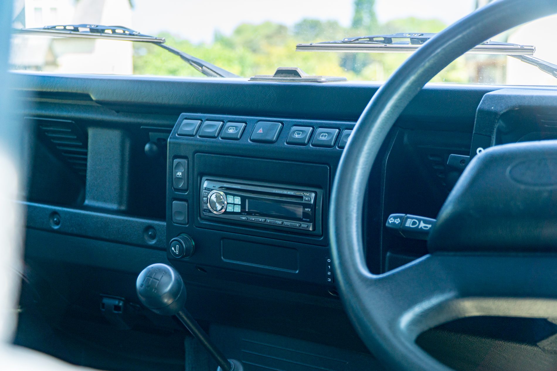 Land Rover Defender 110 Td5 County Station Wagon 9 Seater (EY02 LHU ...