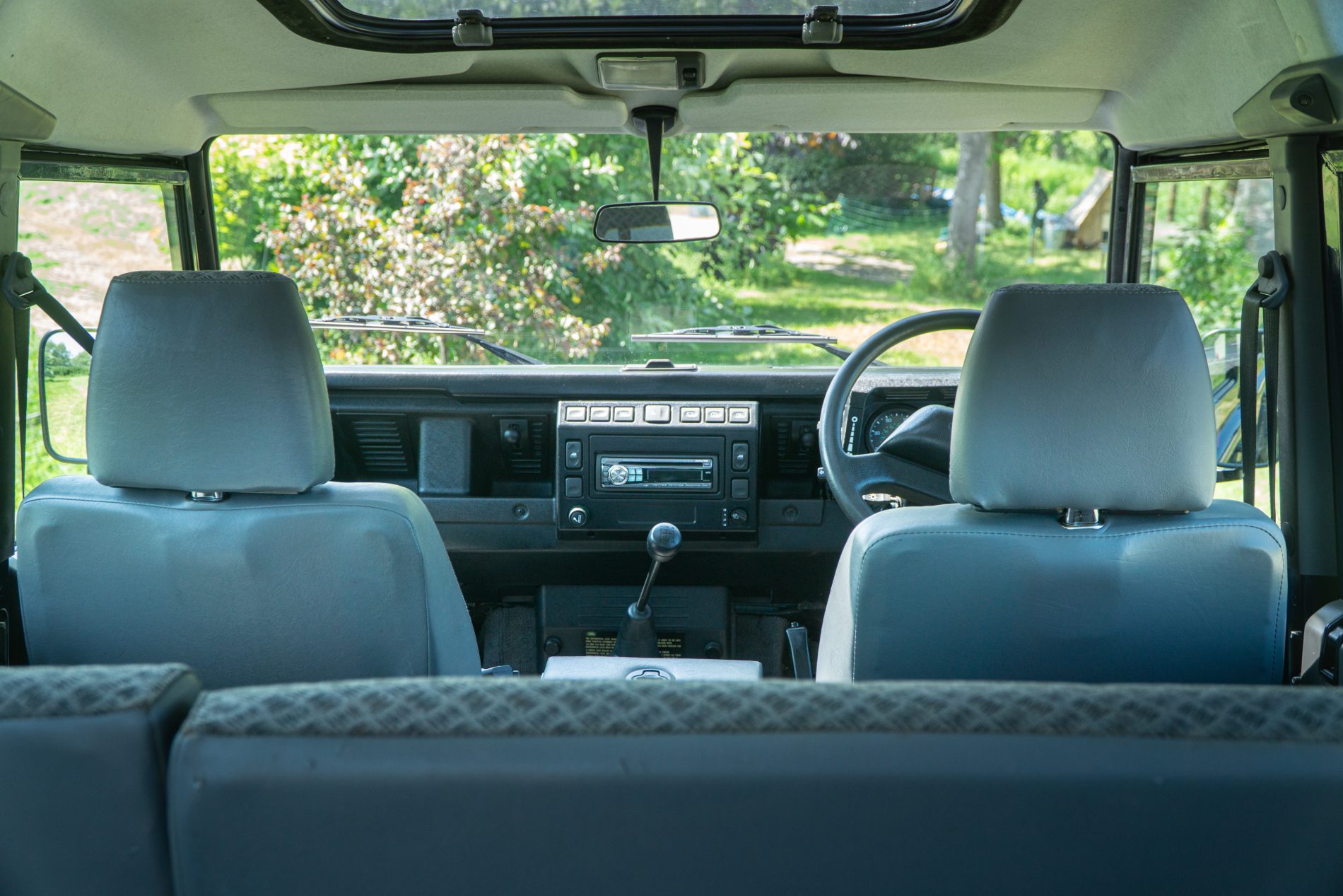 Land Rover Defender 110 Td5 County Station Wagon 9 Seater (EY02 LHU ...