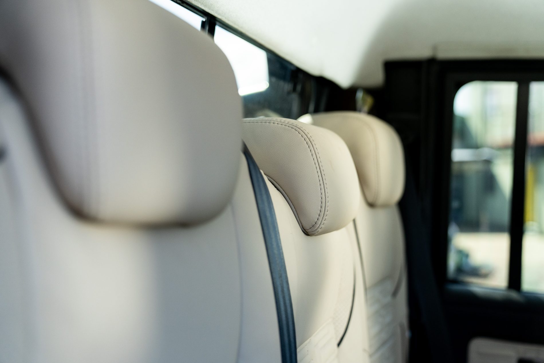 Land Rover Defender One Off 6x6 Defender Khan & Williams Classics ...