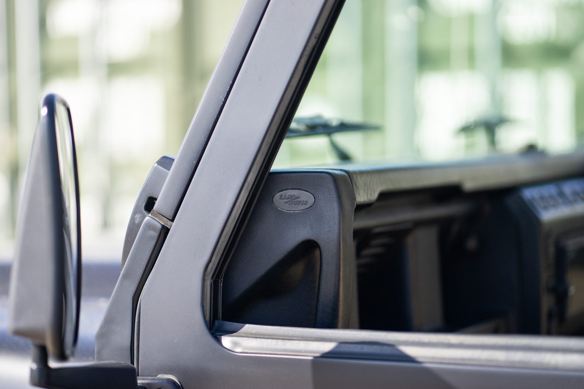 Land Rover Defender One Off 6x6 Defender Khan & Williams Classics ...