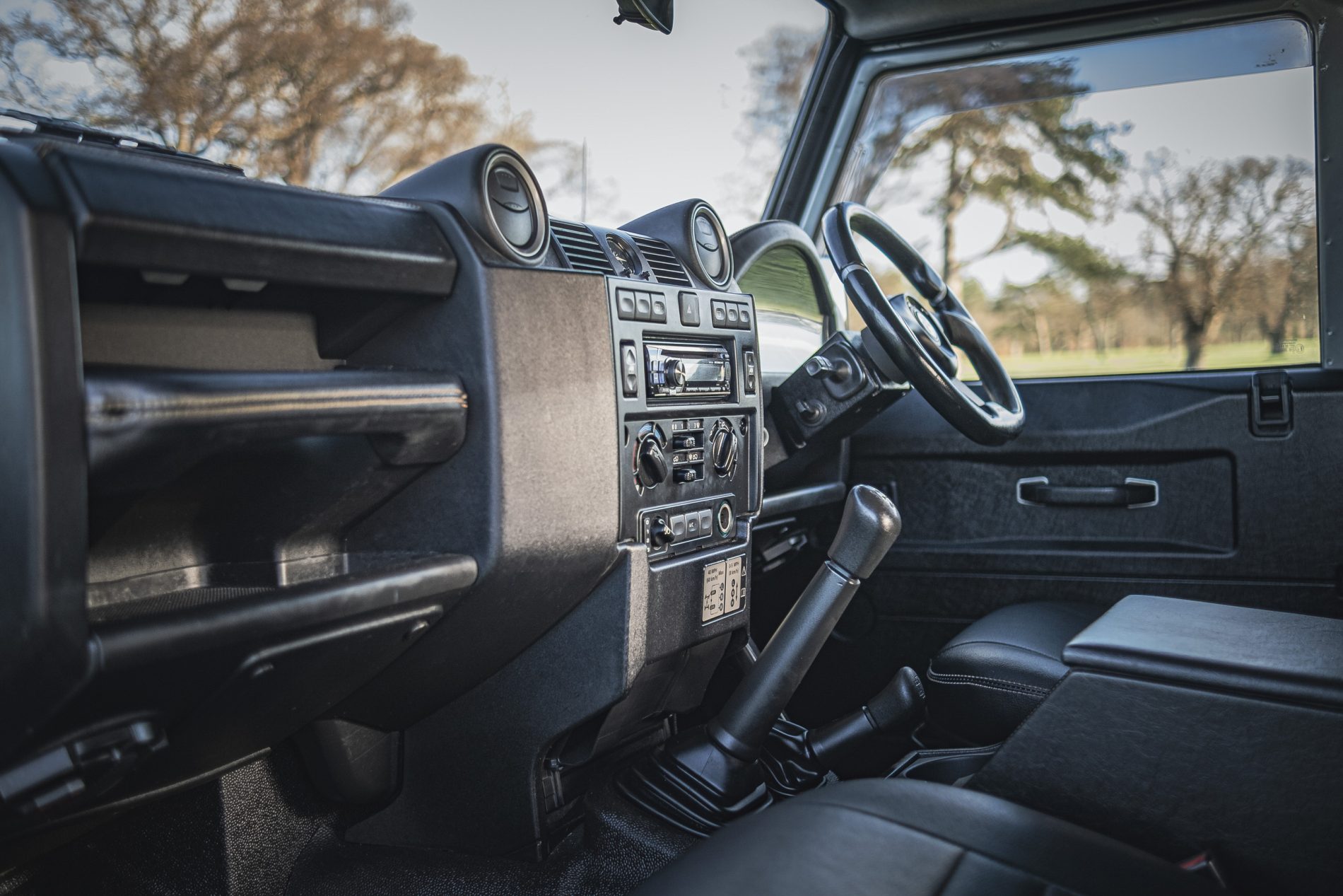 Land Rover Defender 90 2.2 Tdci Hard Top Orkney Grey 2012 (DG12 OME ...