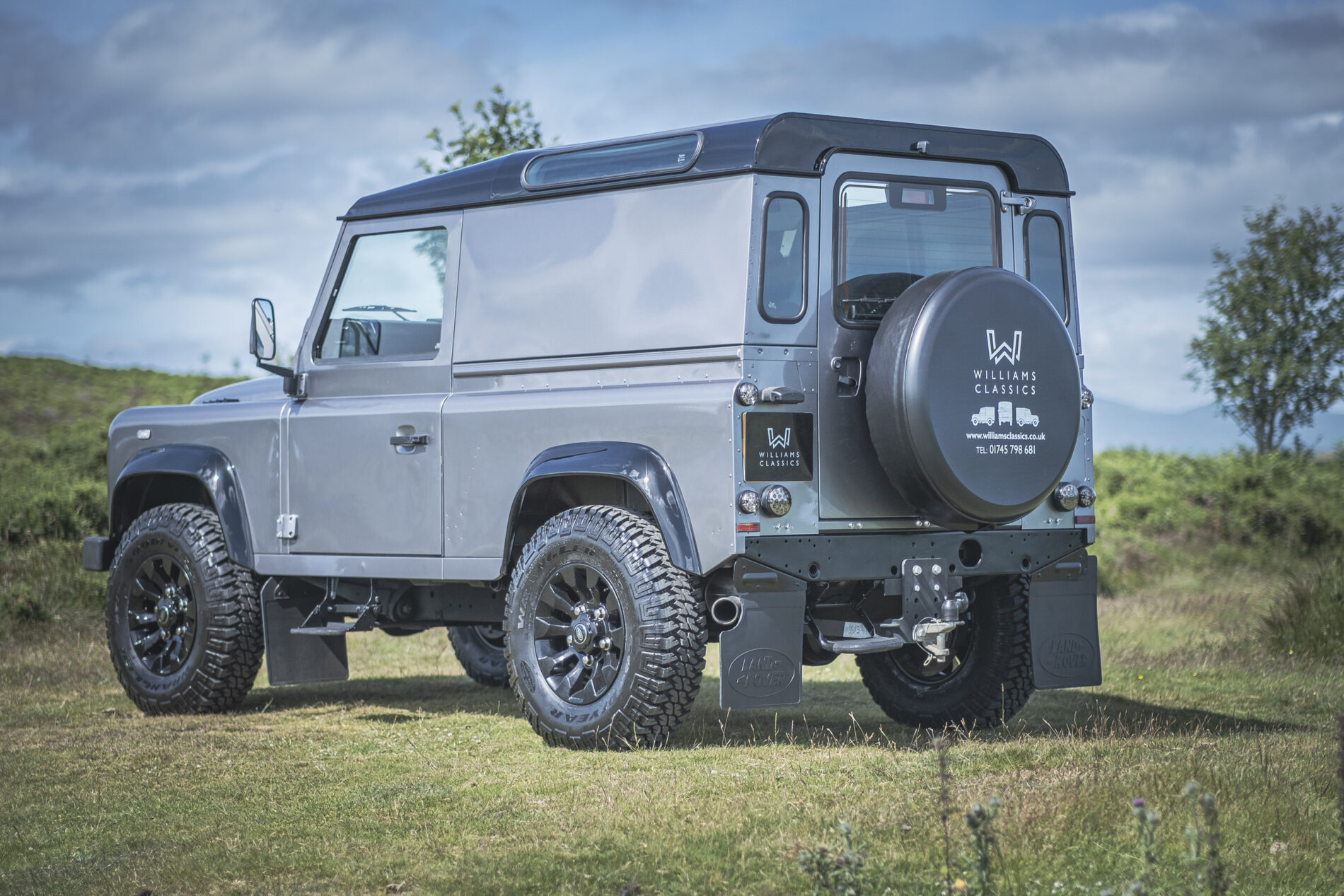 2010 Land Rover Defender 90 2.4 TDCi Hard Top 1 Owner & Only 11,000 ...