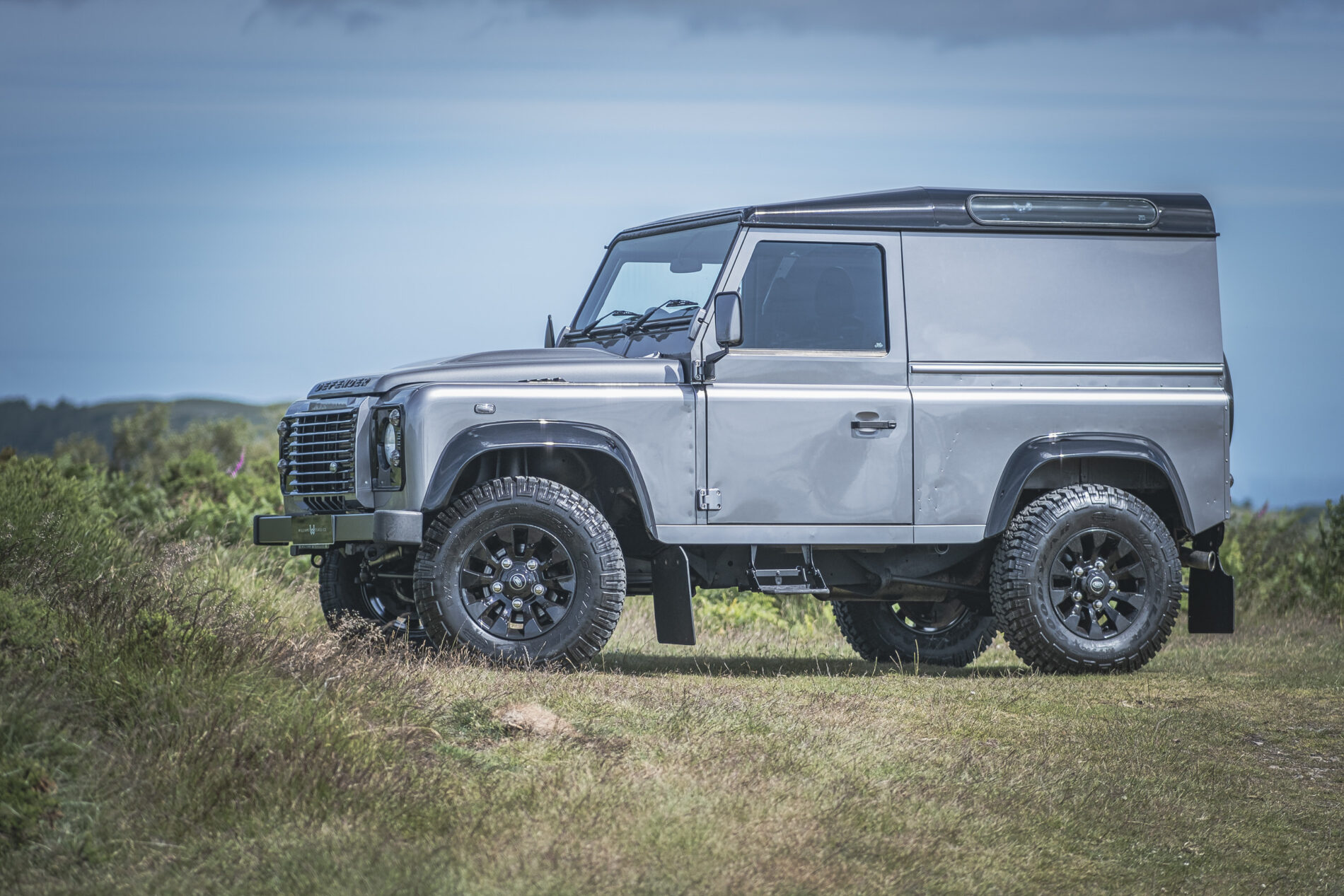 2010 Land Rover Defender 90 2.4 TDCi Hard Top 1 Owner & Only 11,000 ...
