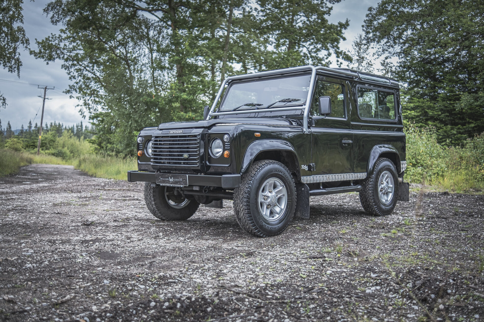Land Rover Defender 90 XS Station Wagon Td5 BLACK' LIMITED EDITION 1 OF ...