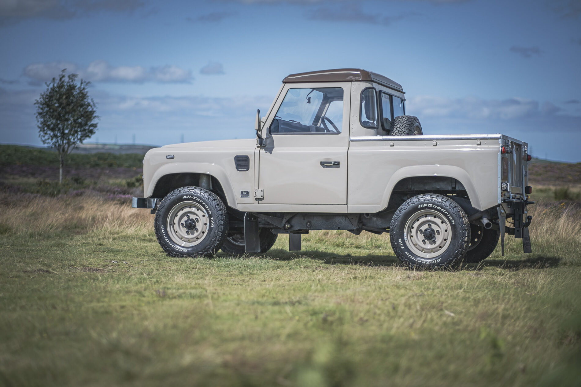 Land Rover Defender 90 200 Tdi Nut & Bolt Restoration Galvanised ...