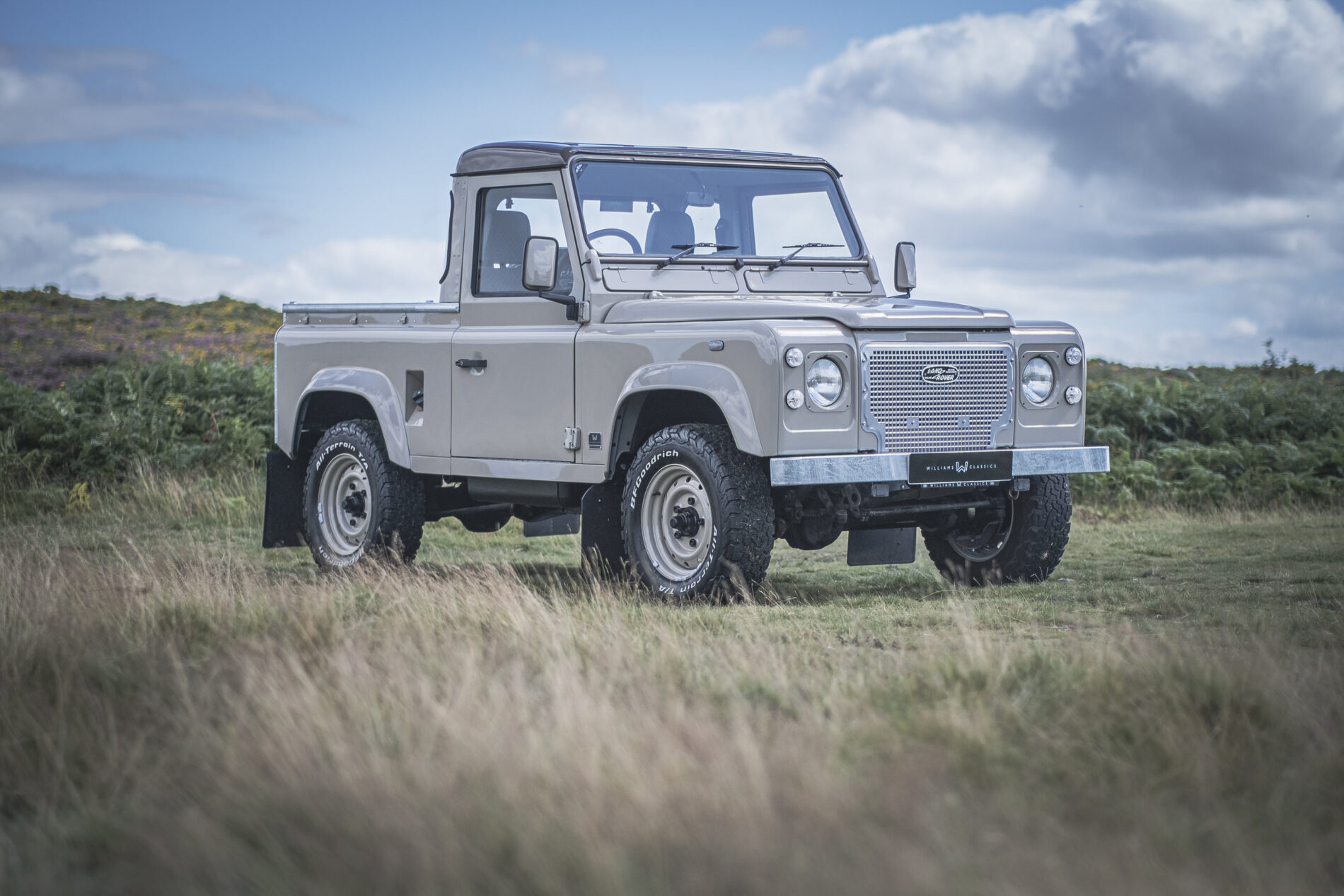 Land Rover Defender 90 200 Tdi Nut & Bolt Restoration Galvanised ...