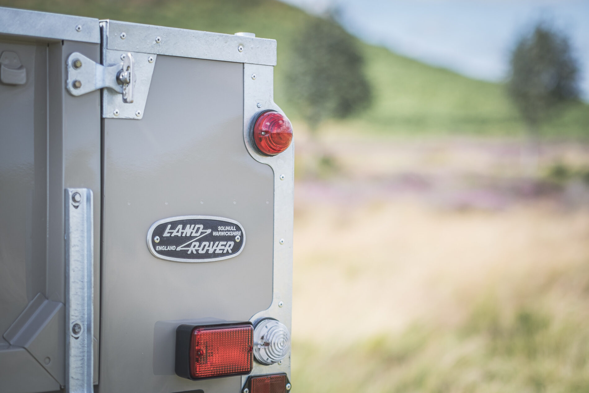 Land Rover Defender 90 200 Tdi Nut & Bolt Restoration Galvanised ...