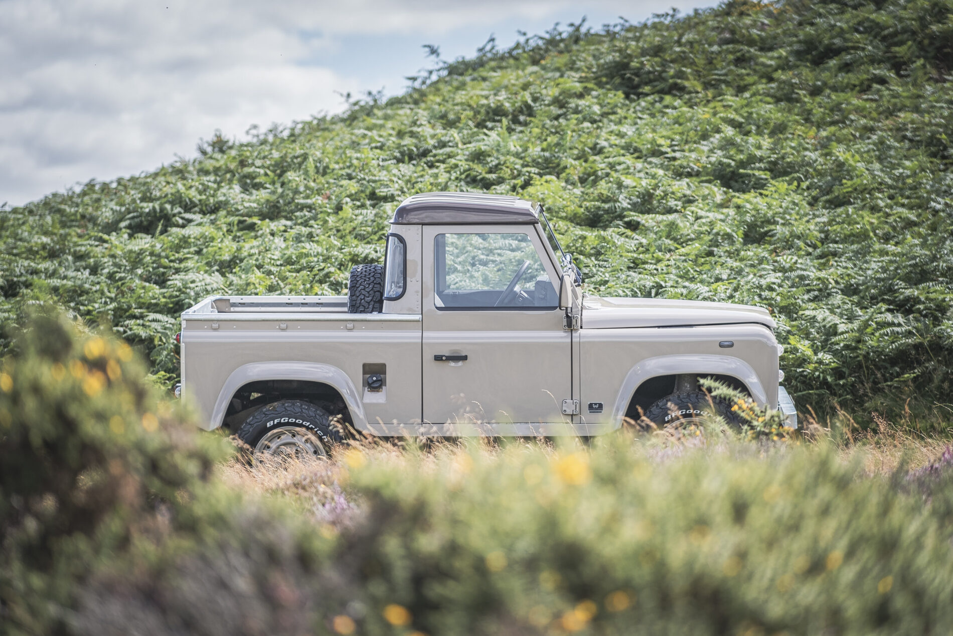 Land Rover Defender 90 200 Tdi Nut & Bolt Restoration Galvanised ...