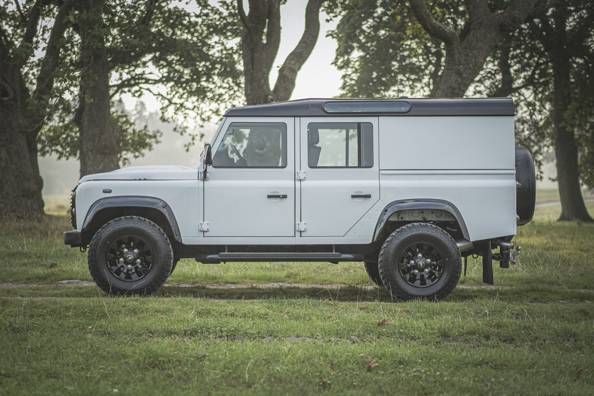 2015 Land Rover Defender 110 Utility 2.2 TDCi 1 Owner & Only 39,000 ...