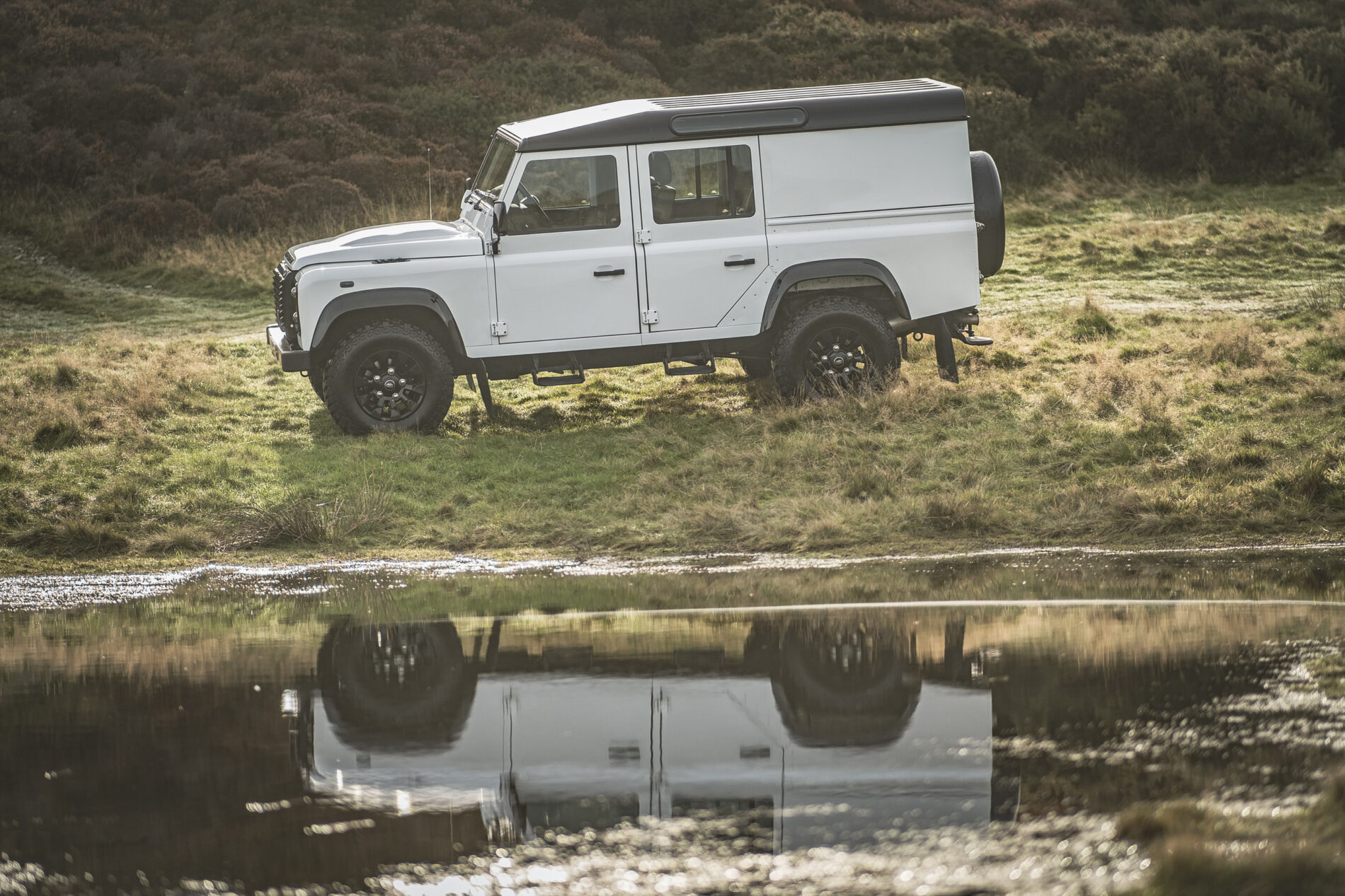 2016 Land Rover Defender 110 County Utility 2.2 TDCi Only 45,000 Miles ...
