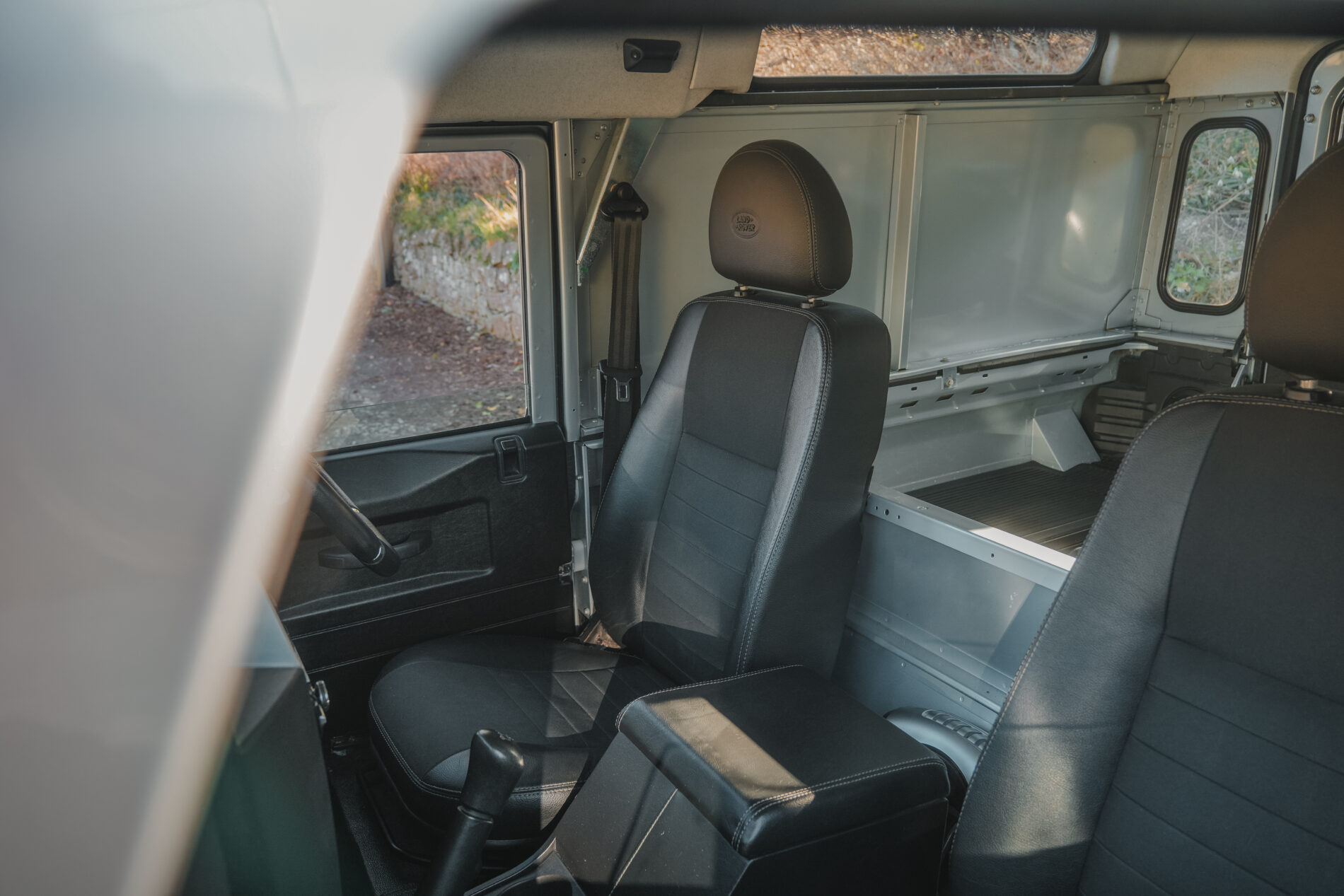 Land Rover Defender 90 Hard Top X Tech Edition Only 60,000 Miles ...