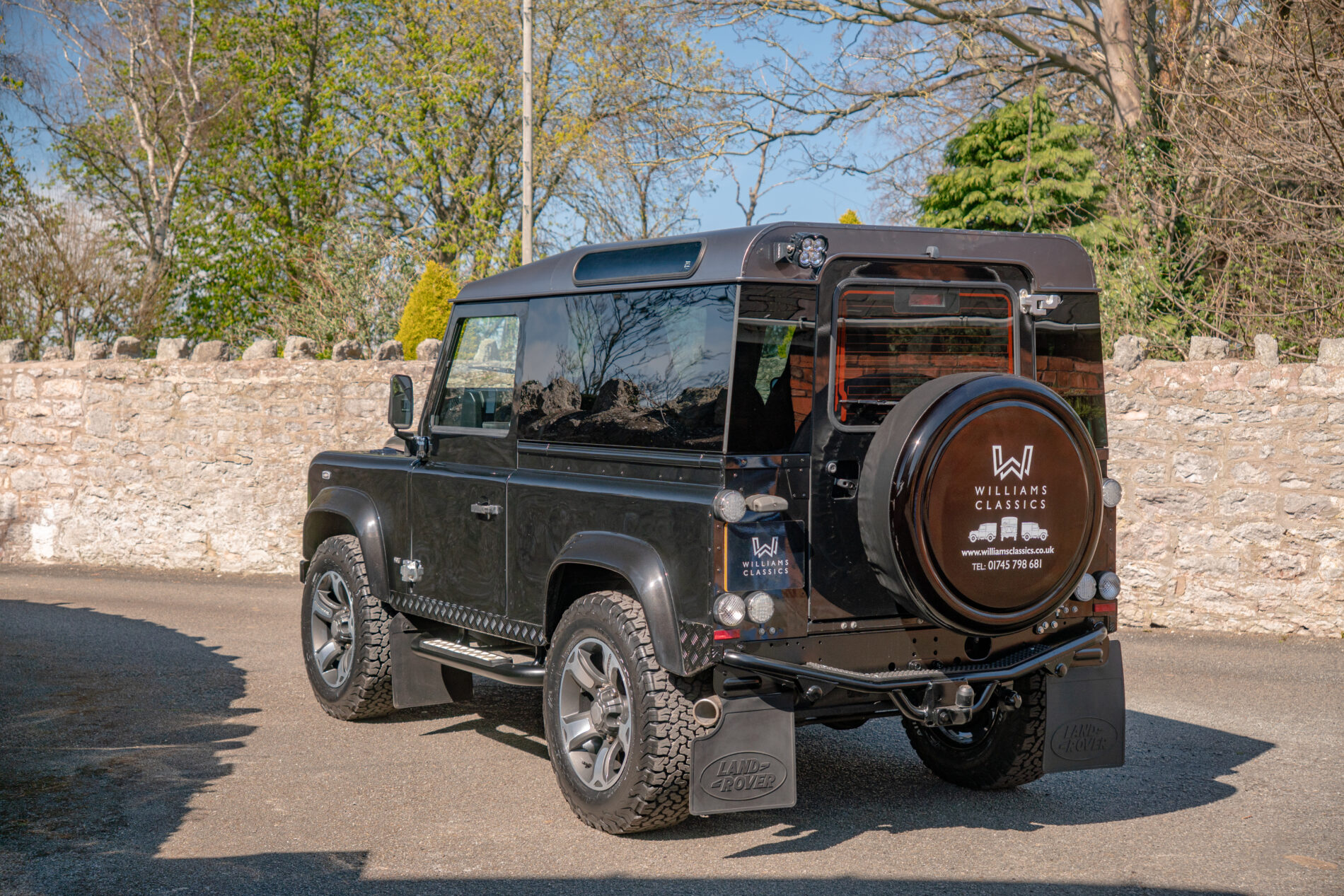 2014 Land Rover Defender 90 2.2 TDCi XS Station Wagon Overfinch Only ...