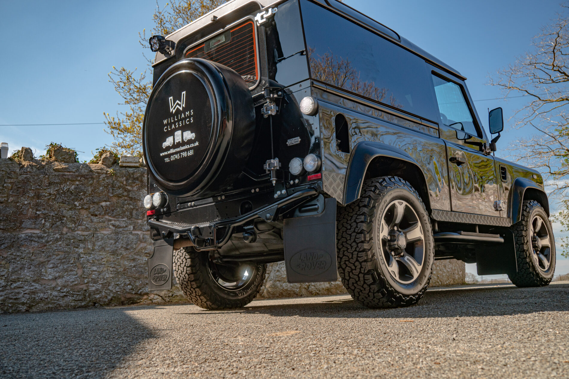 2014 Land Rover Defender 90 2.2 TDCi XS Station Wagon Overfinch Only ...