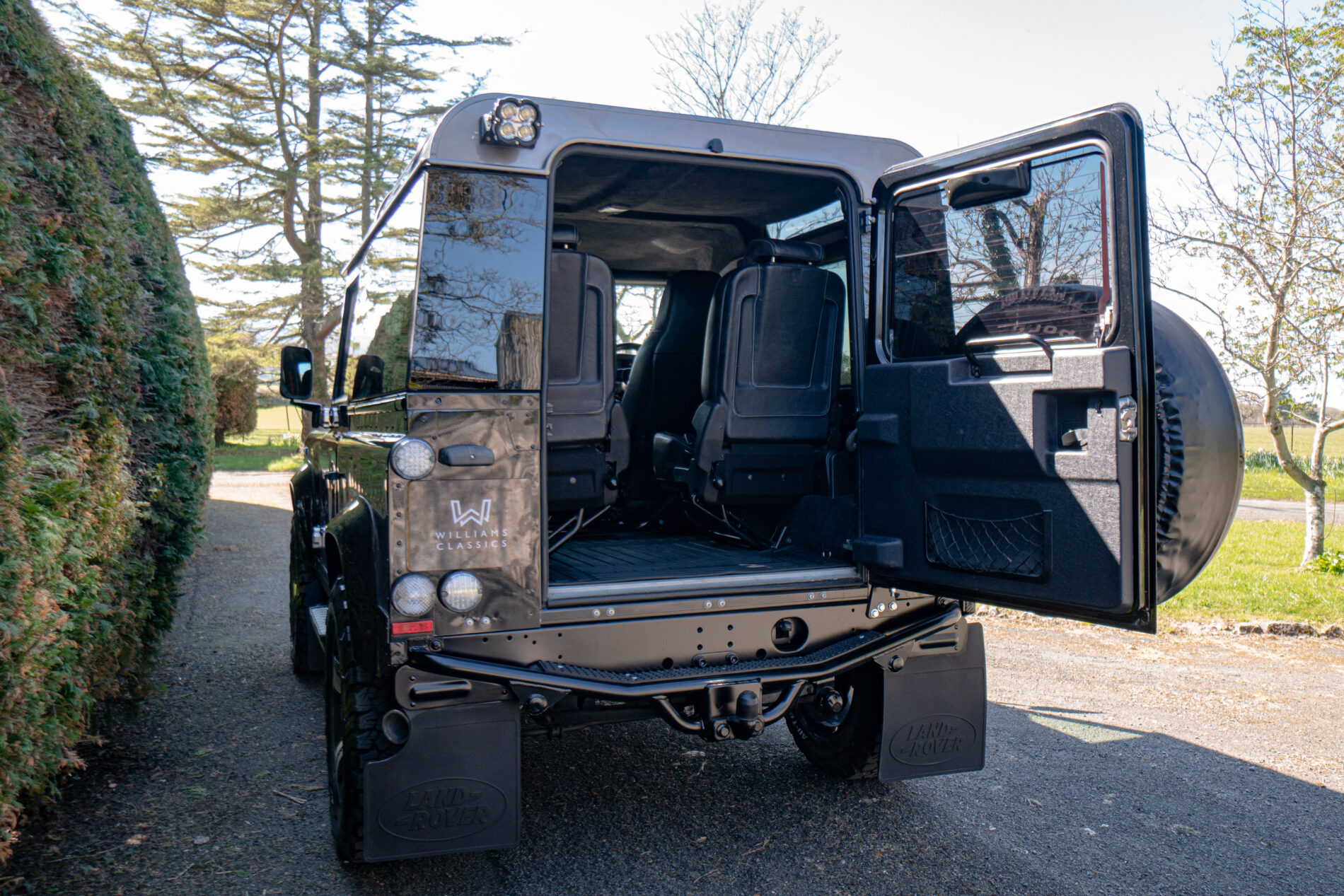 2014 Land Rover Defender 90 2.2 TDCi XS Station Wagon Overfinch Only ...