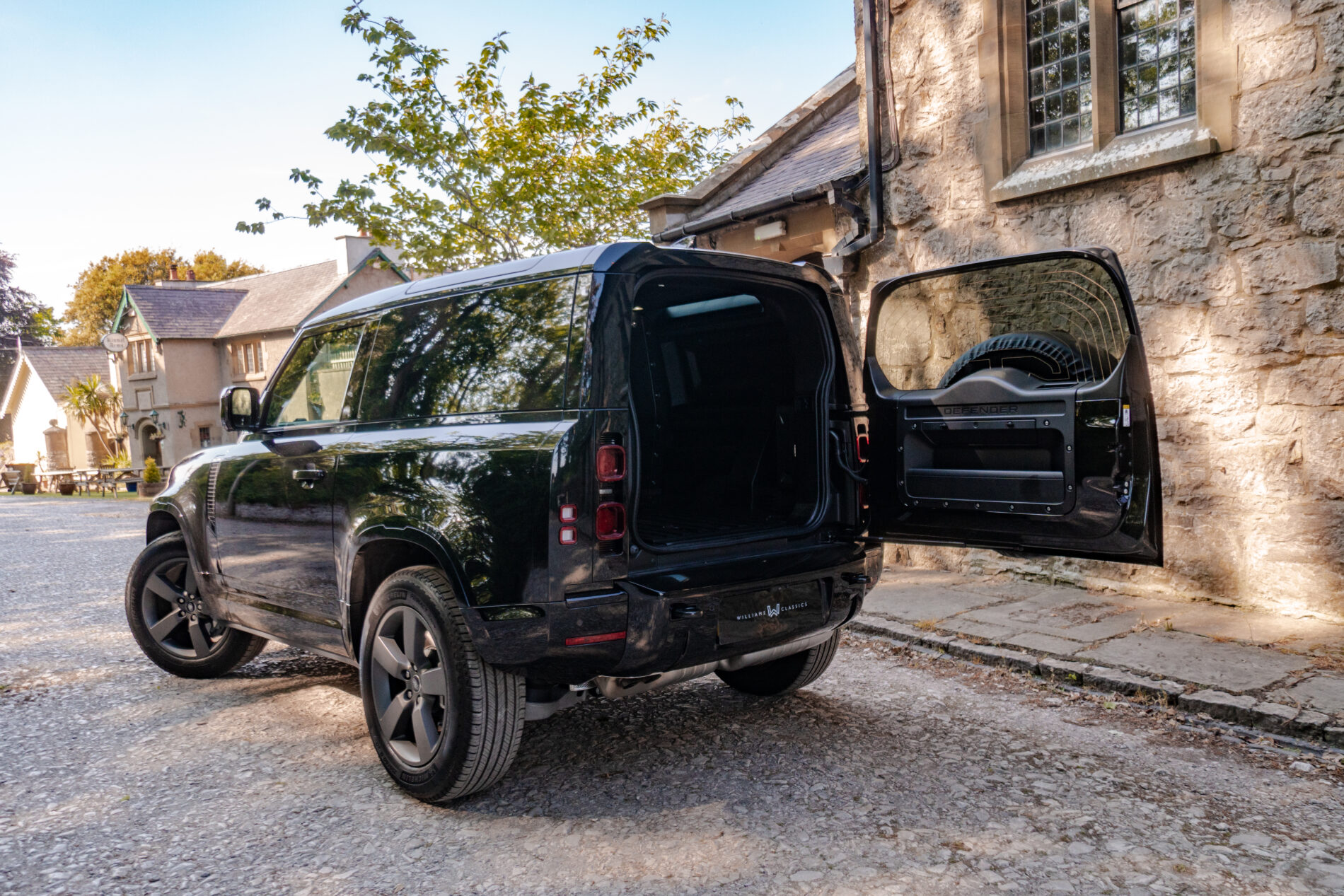 2025 Land Rover Defender 90 3.0 D350 X-Dynamic HSE Hard Top Auto ...