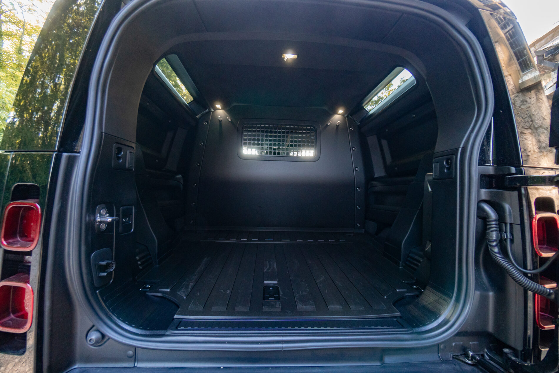 2025 Land Rover Defender 90 3.0 D350 X-Dynamic HSE Hard Top Auto ...