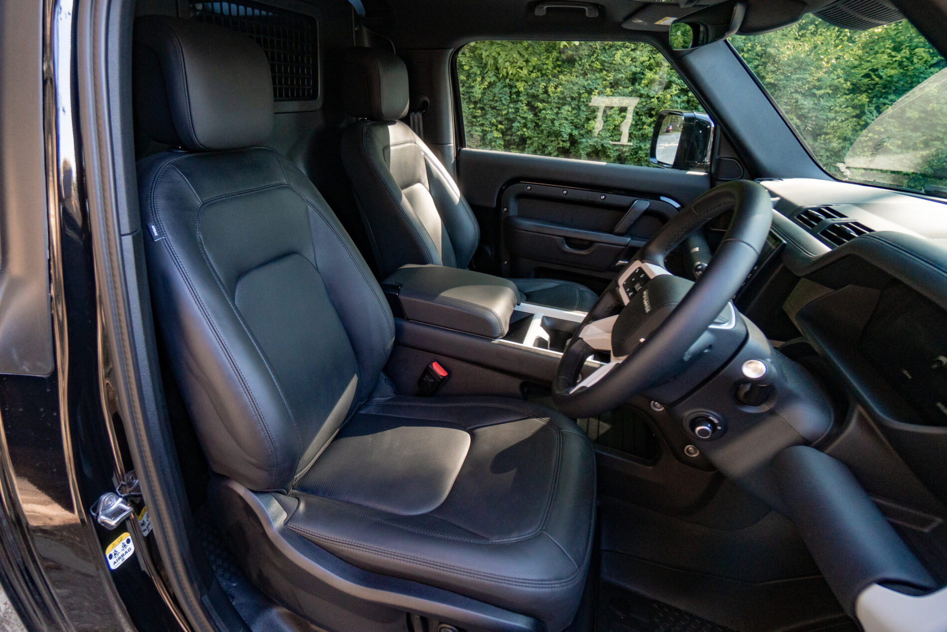 2025 Land Rover Defender 90 3.0 D350 X-Dynamic HSE Hard Top Auto ...