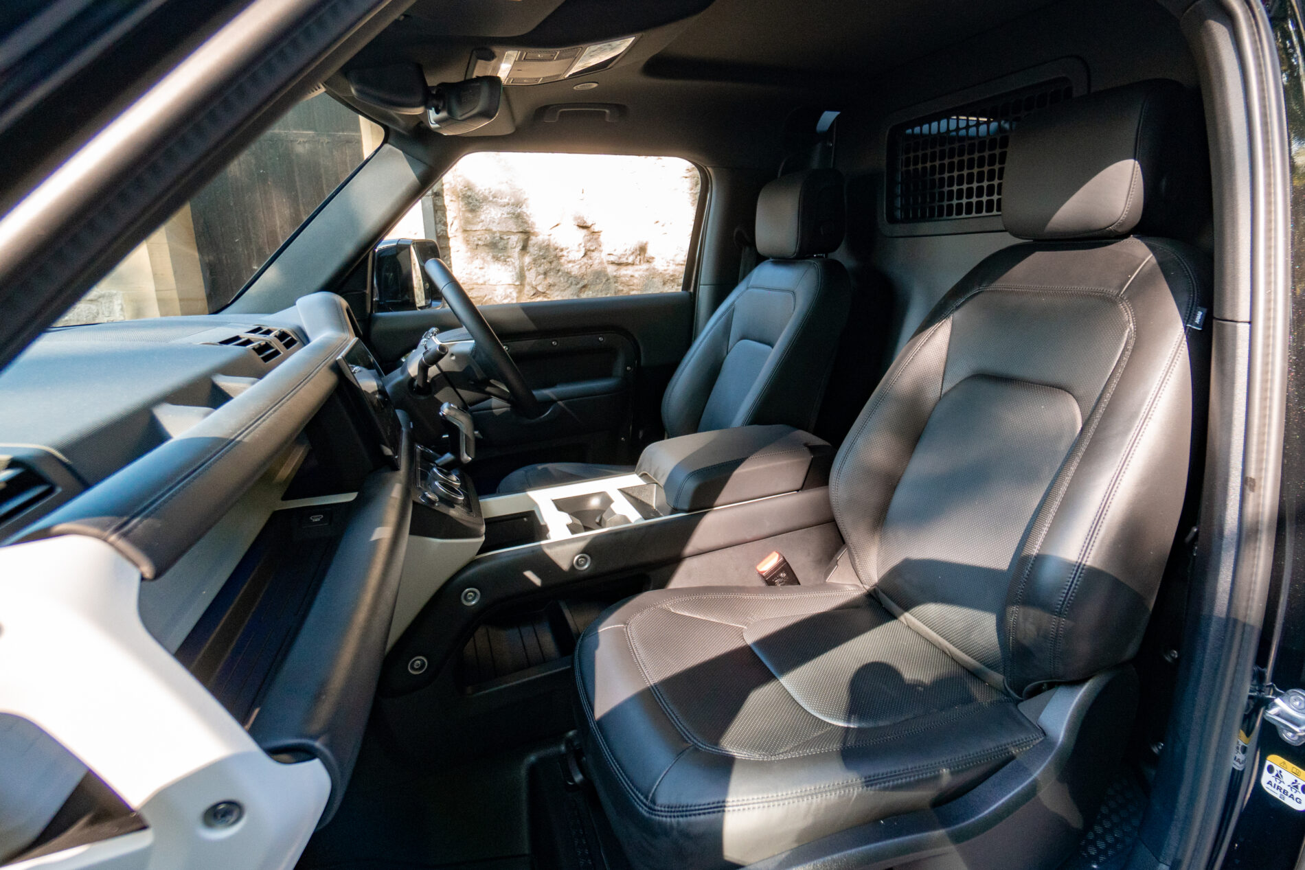 2025 Land Rover Defender 90 3.0 D350 X-Dynamic HSE Hard Top Auto ...