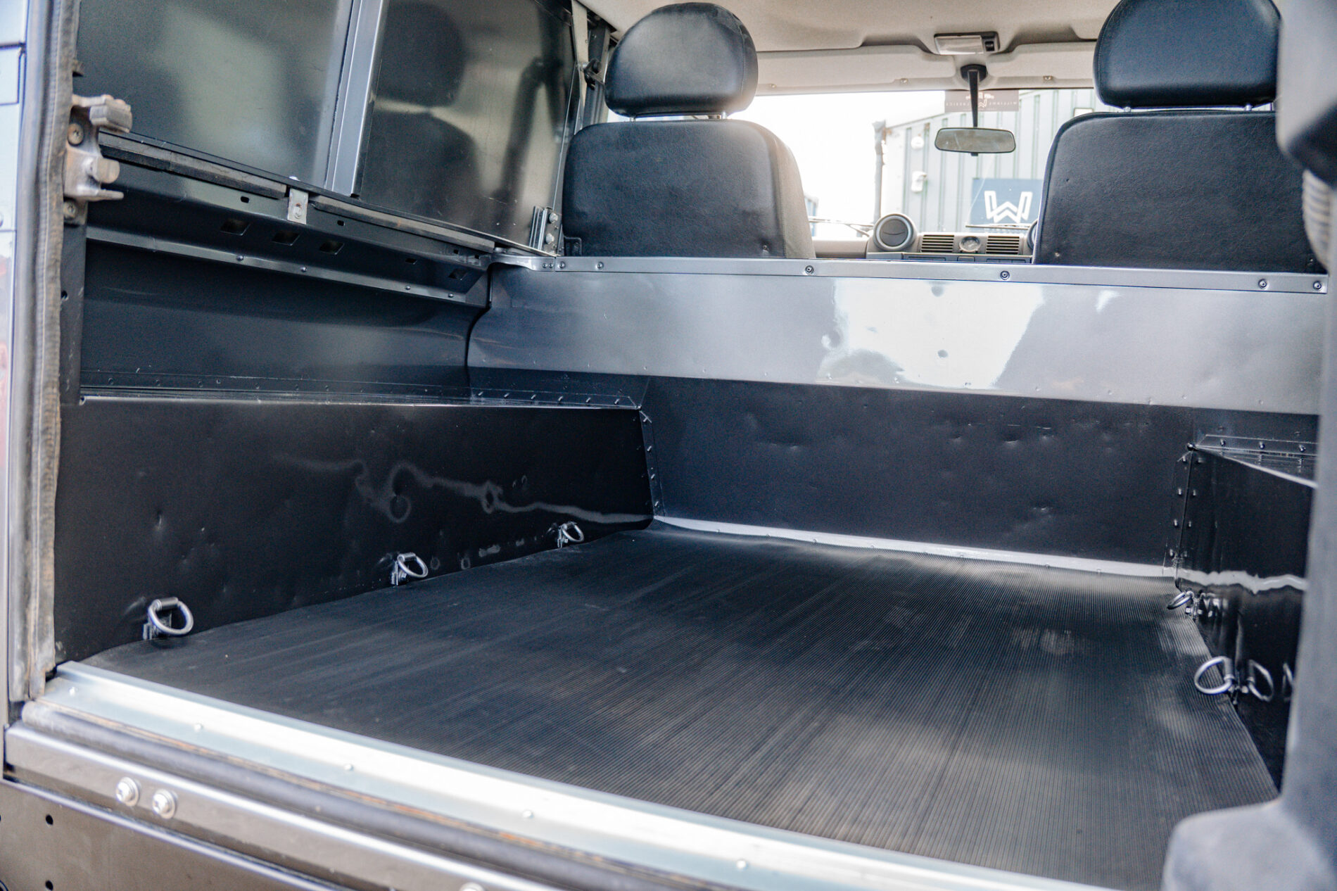 2013 Land Rover Defender 90 2.2 TDCi Hard Top 1 Owner & 75,000 Miles ...