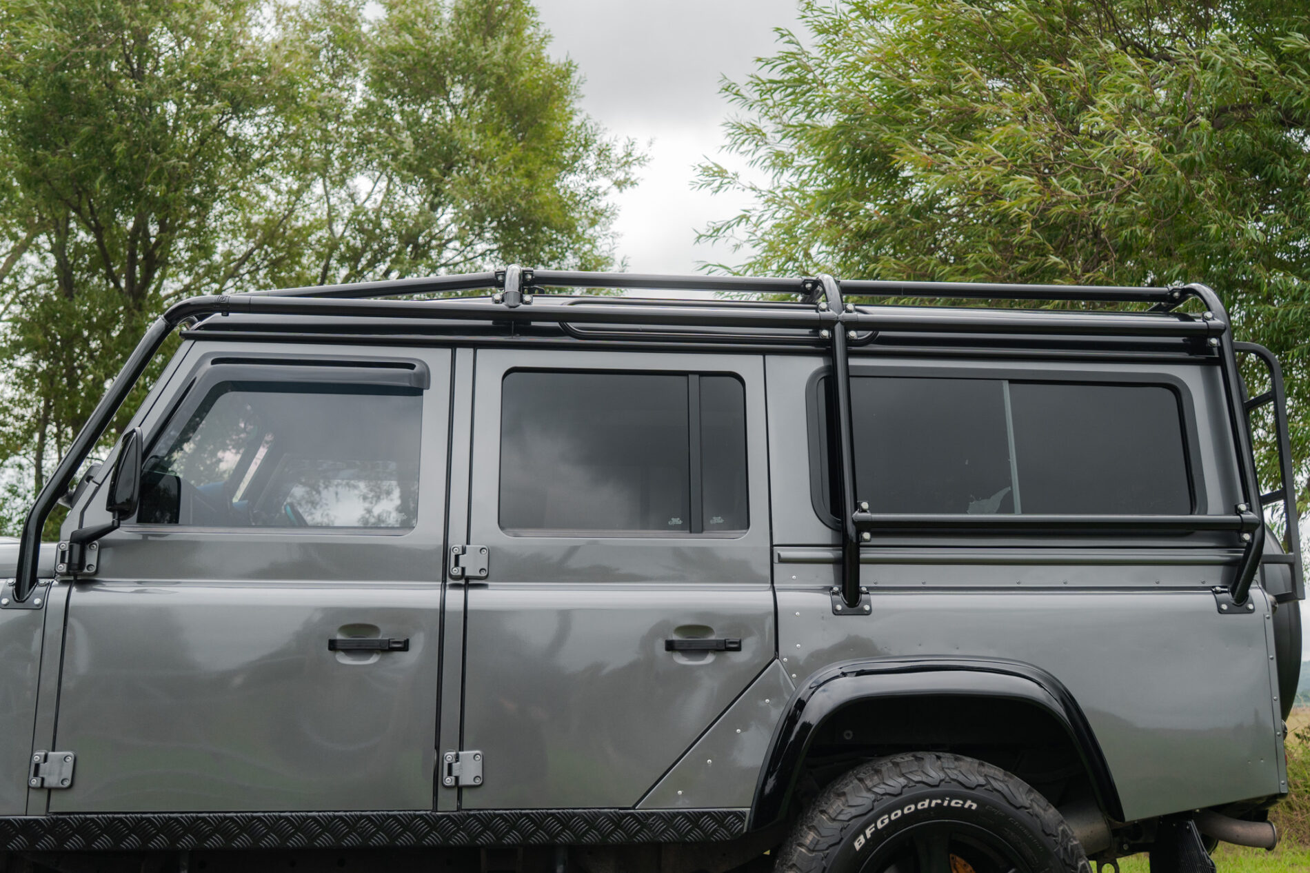 2015 Land Rover Defender 110 2.2 XS Station Wagon OVERLAND EDITION ...