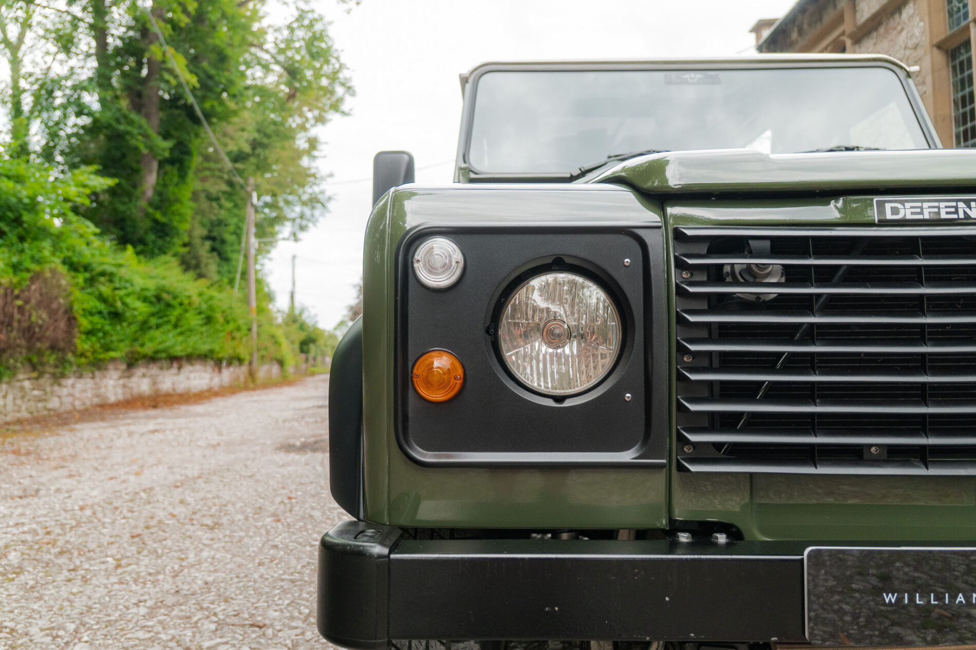 Land Rover Defender 90 200 Tdi Nut & Bolt Restoration Galvanised ...