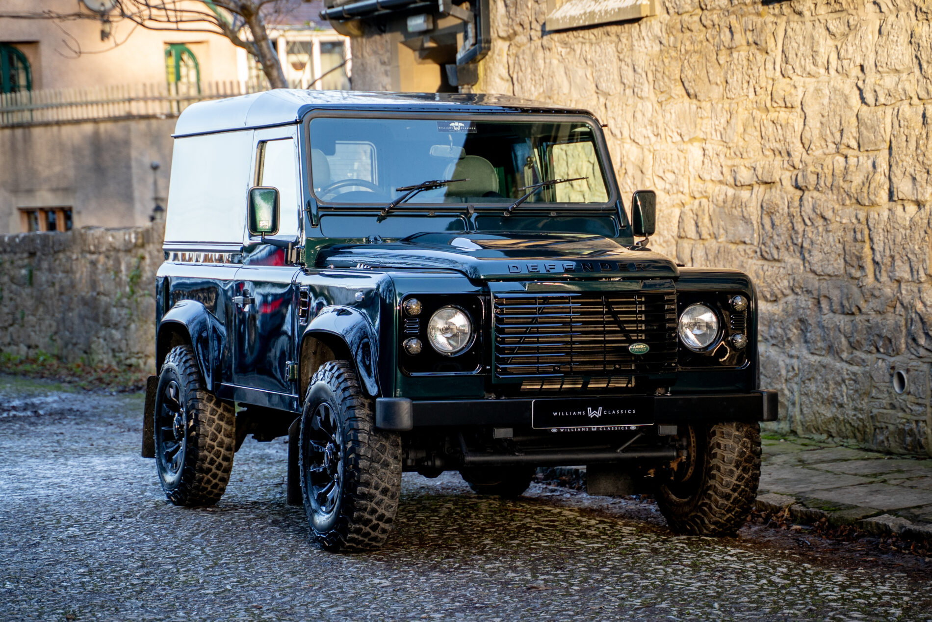 2012 Land Rover Defender 90 2.2 TDCi Hard Top 1 Owner & Only 46,000 ...